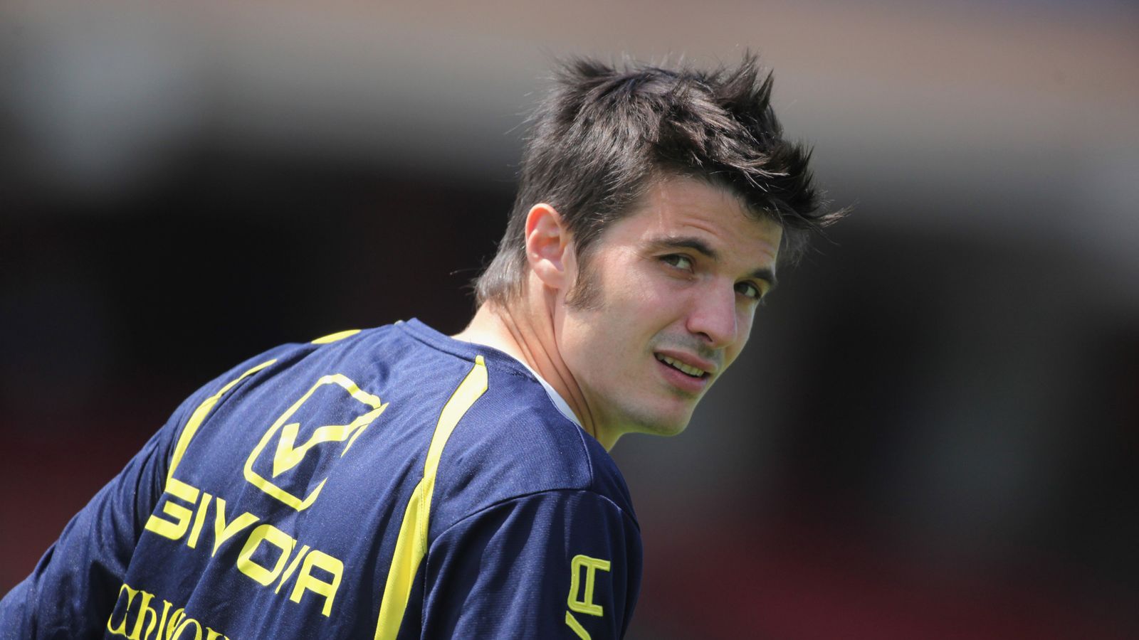 Transfer news: Michael Agazzi signs for AC Milan after leaving Cagliari ...