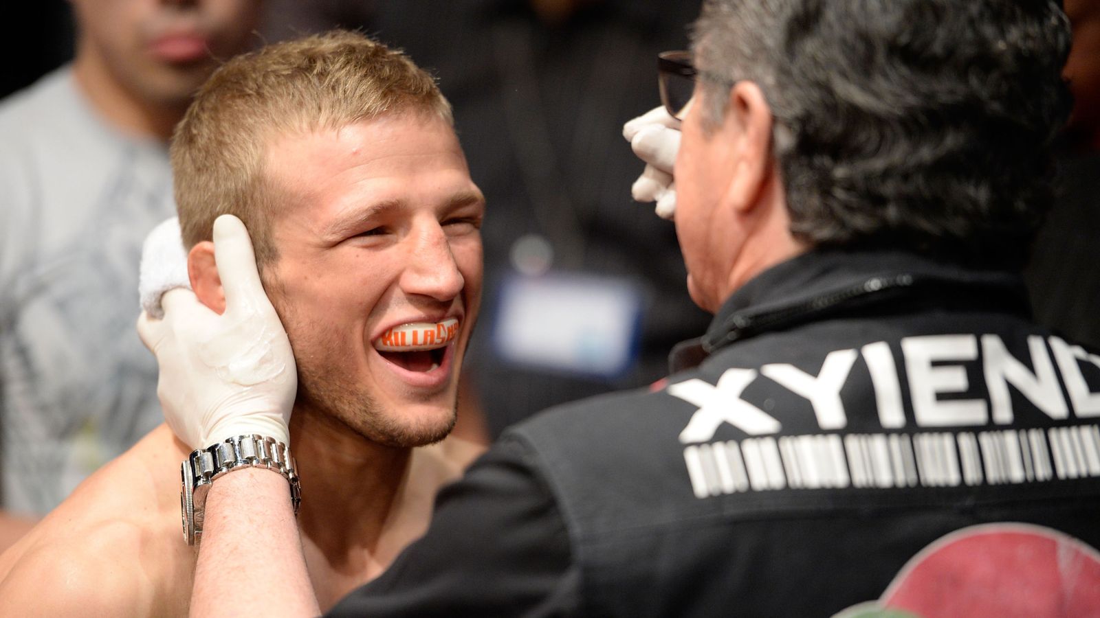 UFC 173: TJ Dillashaw KOs Renan Barao to win bantamweight title in ...