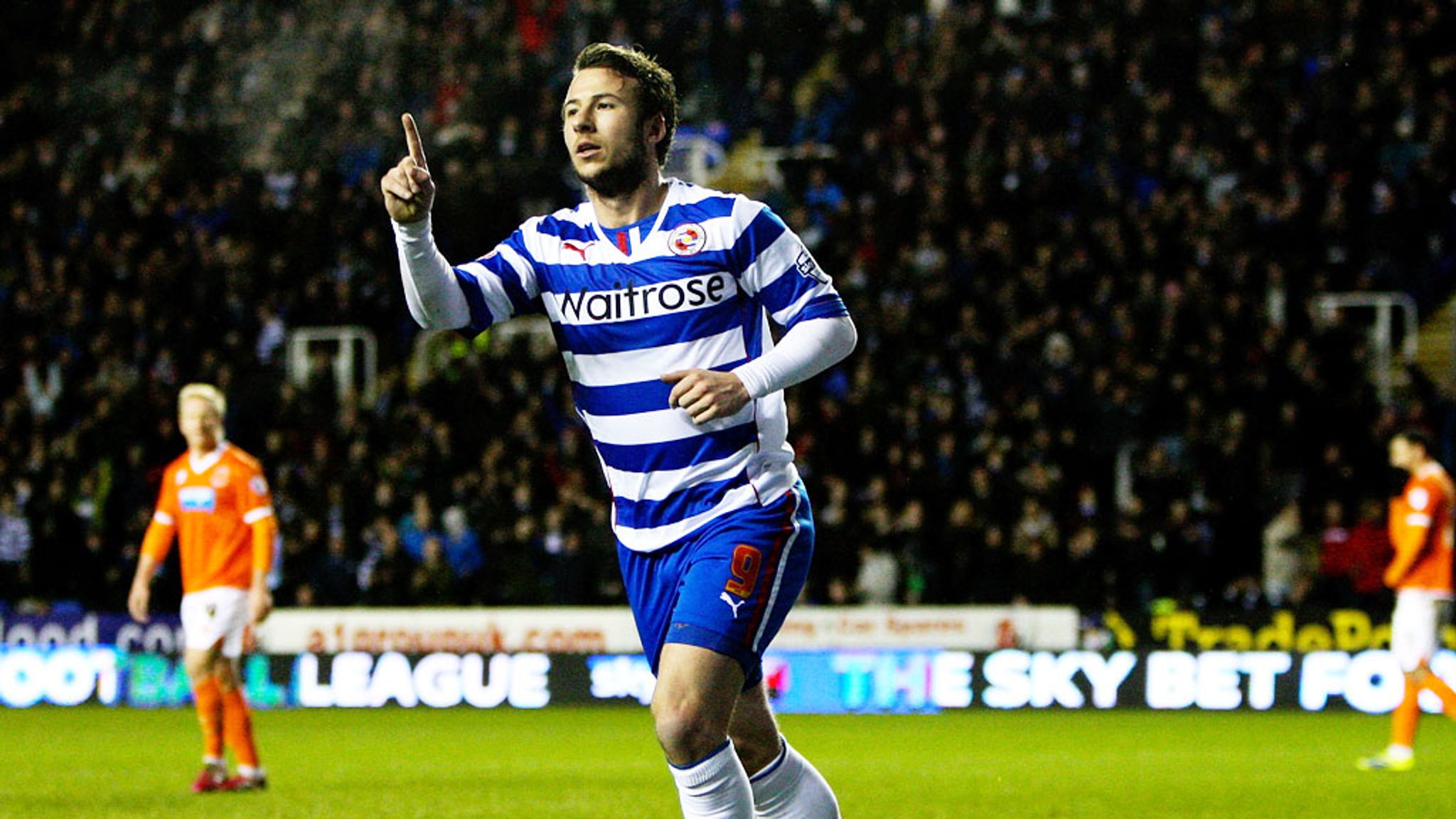 Transfer news: Reading striker Adam Le Fondre has joined Cardiff on a ...