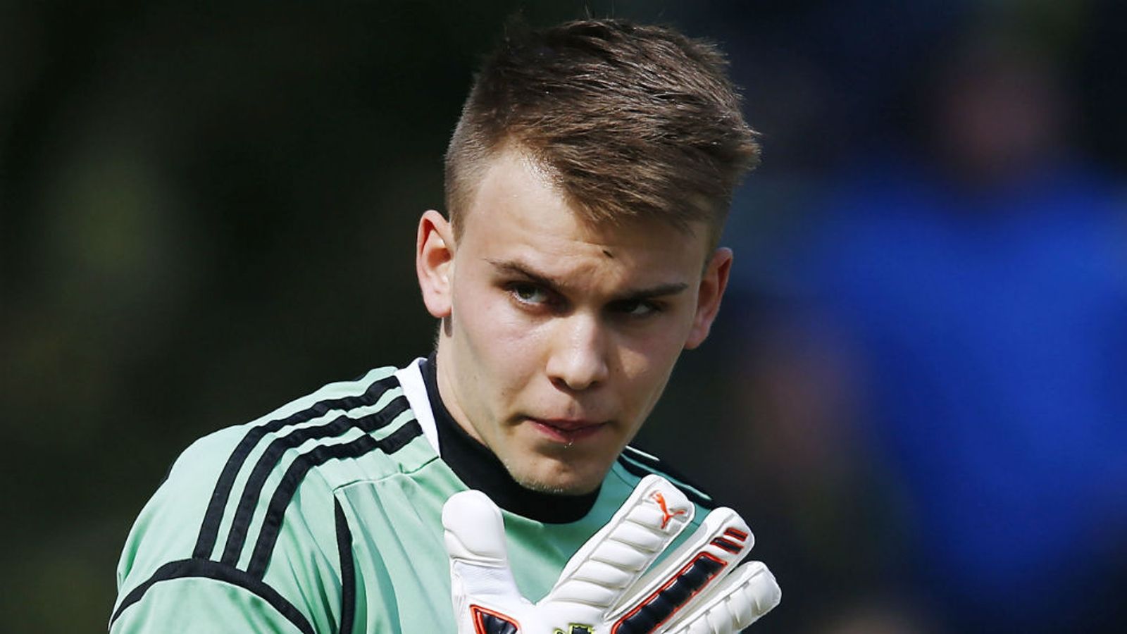 Contract news: Timon Wellenreuther pens professional deal at Schalke ...