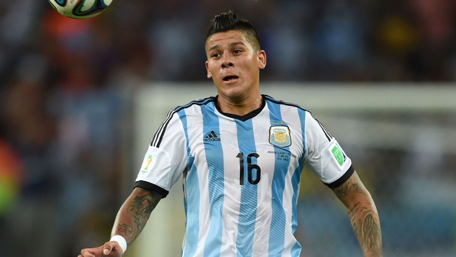 Manchester United have completed the signing of Marcos Rojo | Football ...