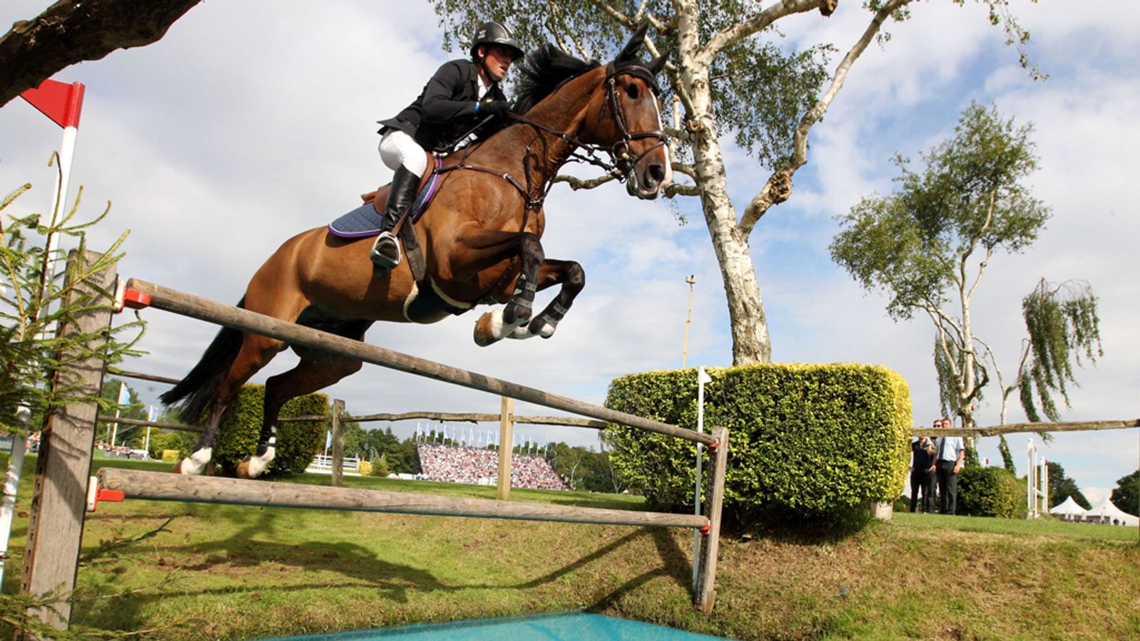 Longines Royal International Horse Show: Trevor Breen wins Queen ...