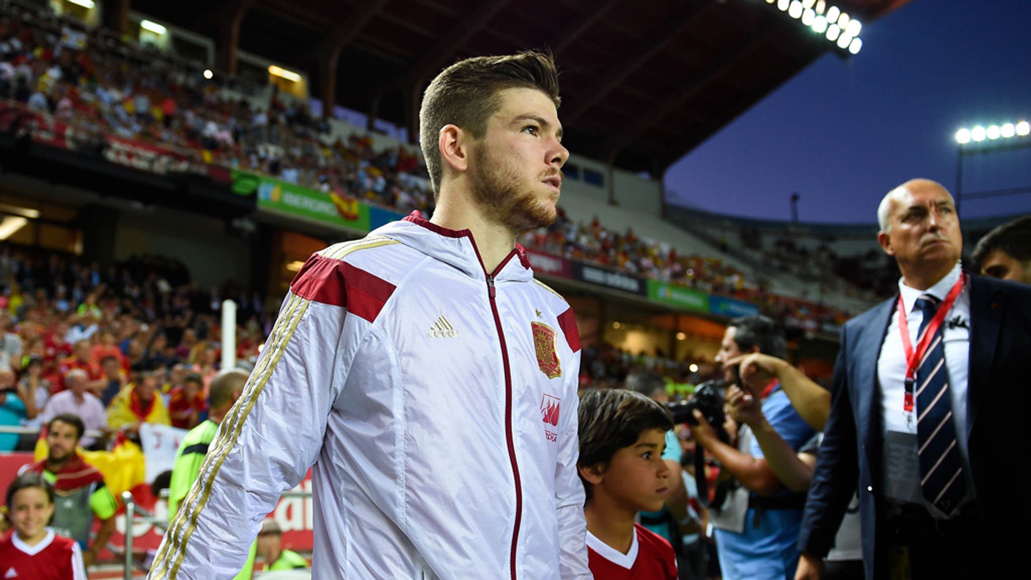 Premier League: Tottenham have no interest in Sevilla left-back Alberto ...