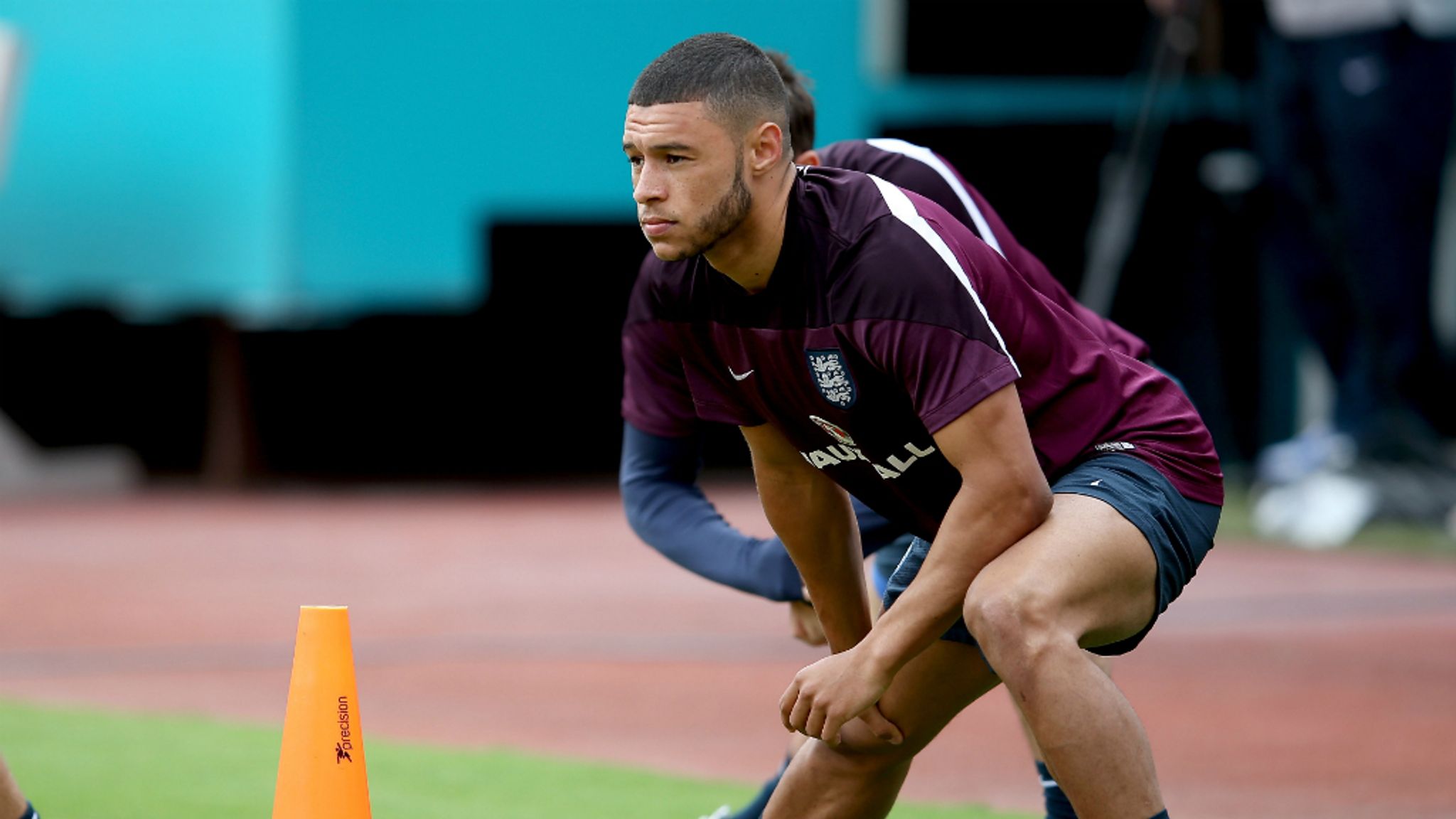 Alex Oxlade-Chamberlain set to remain in England's World Cup squad ...
