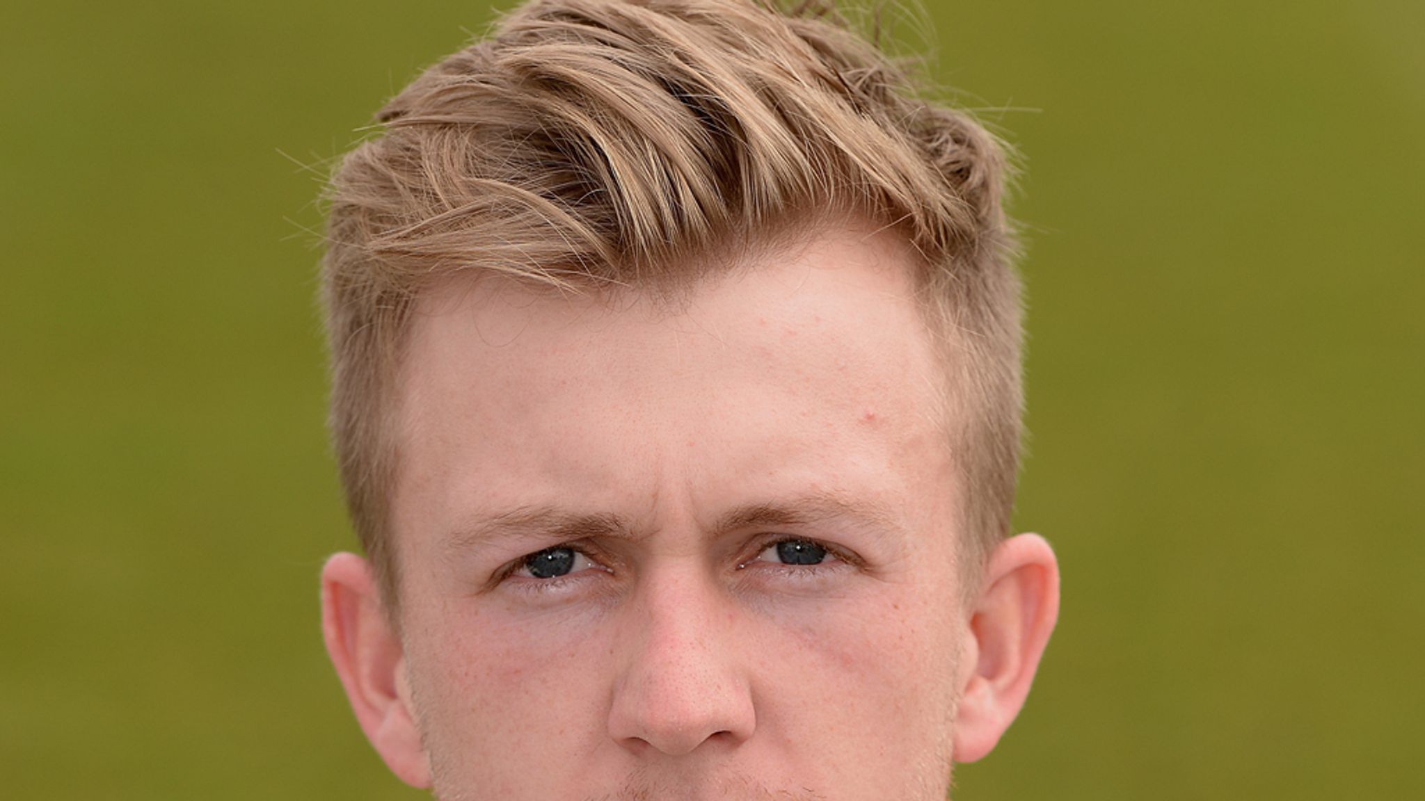 Batsman Angus Robson signs new one-year contract with Leicestershire ...