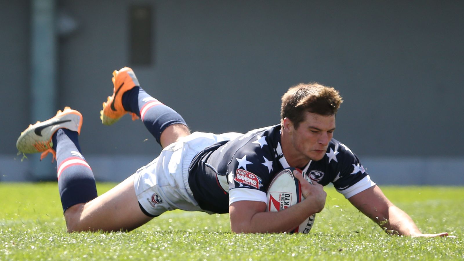 RaboDirect PRO12: Brett Thompson looks to impress at Edinburgh | Rugby ...
