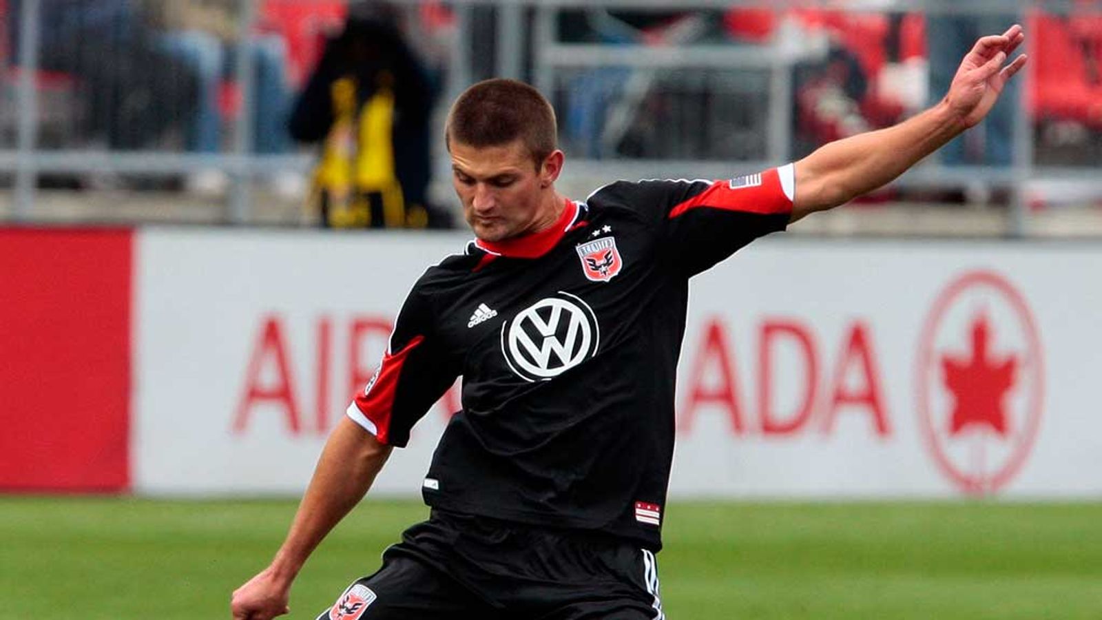 MLS: DC United top of Eastern Conference thanks to Perry Kitchen goal ...