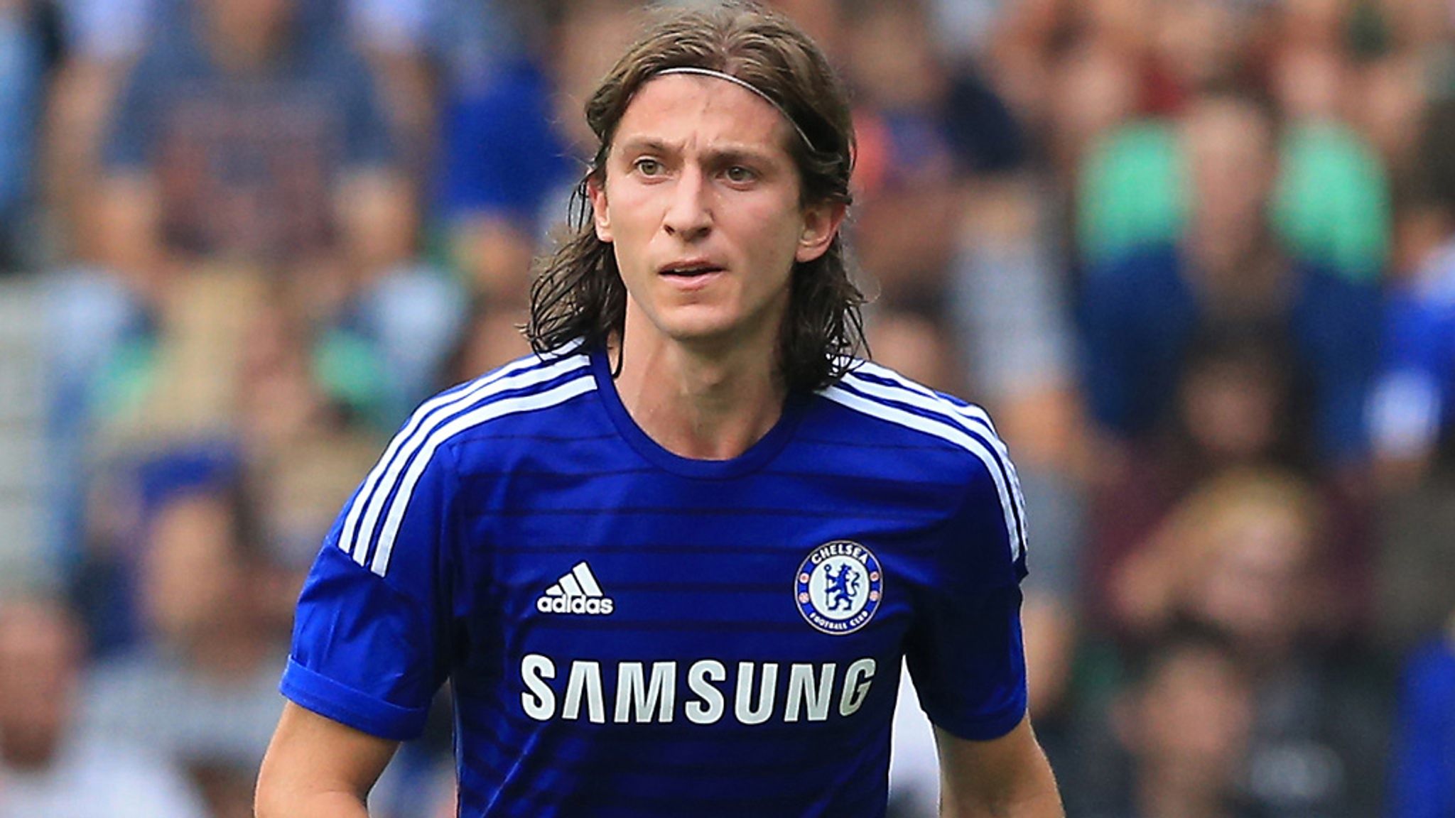 Premier League: Chelsea defender Filipe Luis happy despite lack of ...