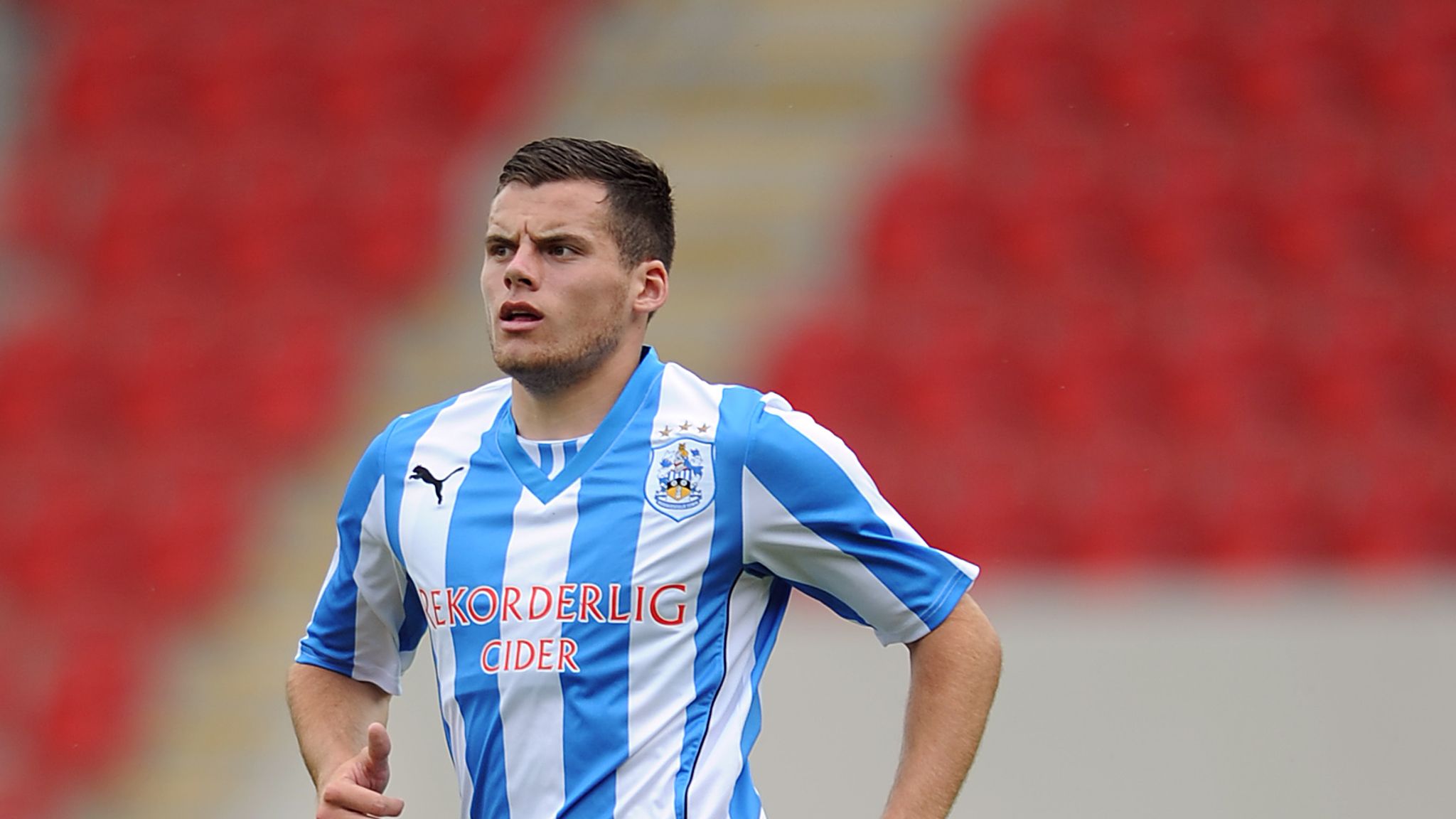 Huddersfield's Jordan Sinnott keen to make mark before contract ends ...