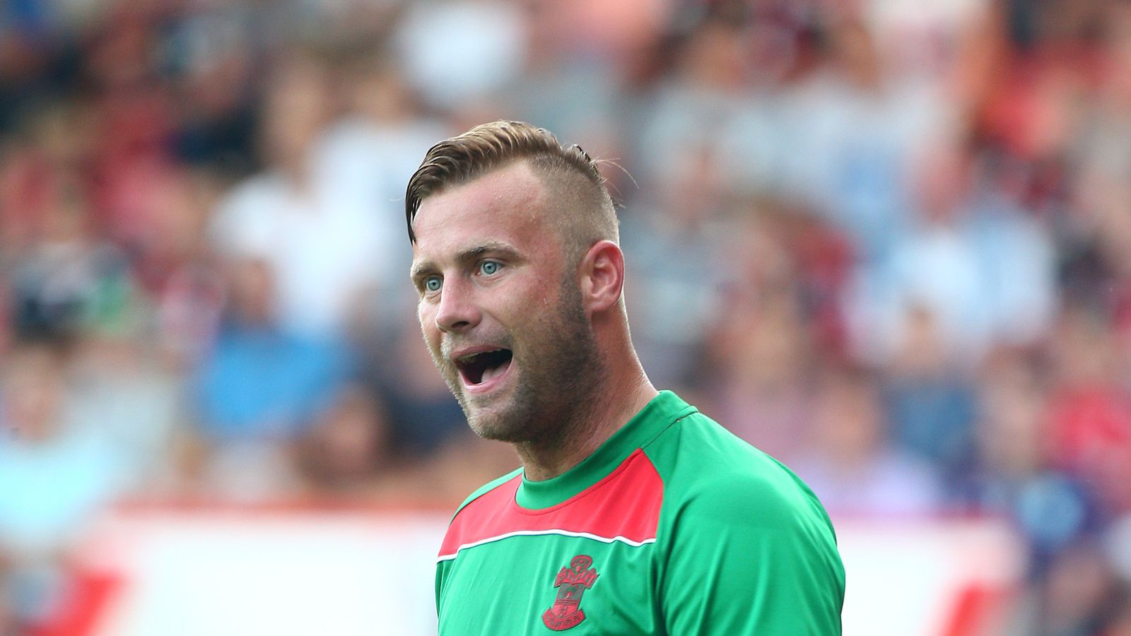 Transfer News: Southampton goalkeeper Artur Boruc wants to move before ...