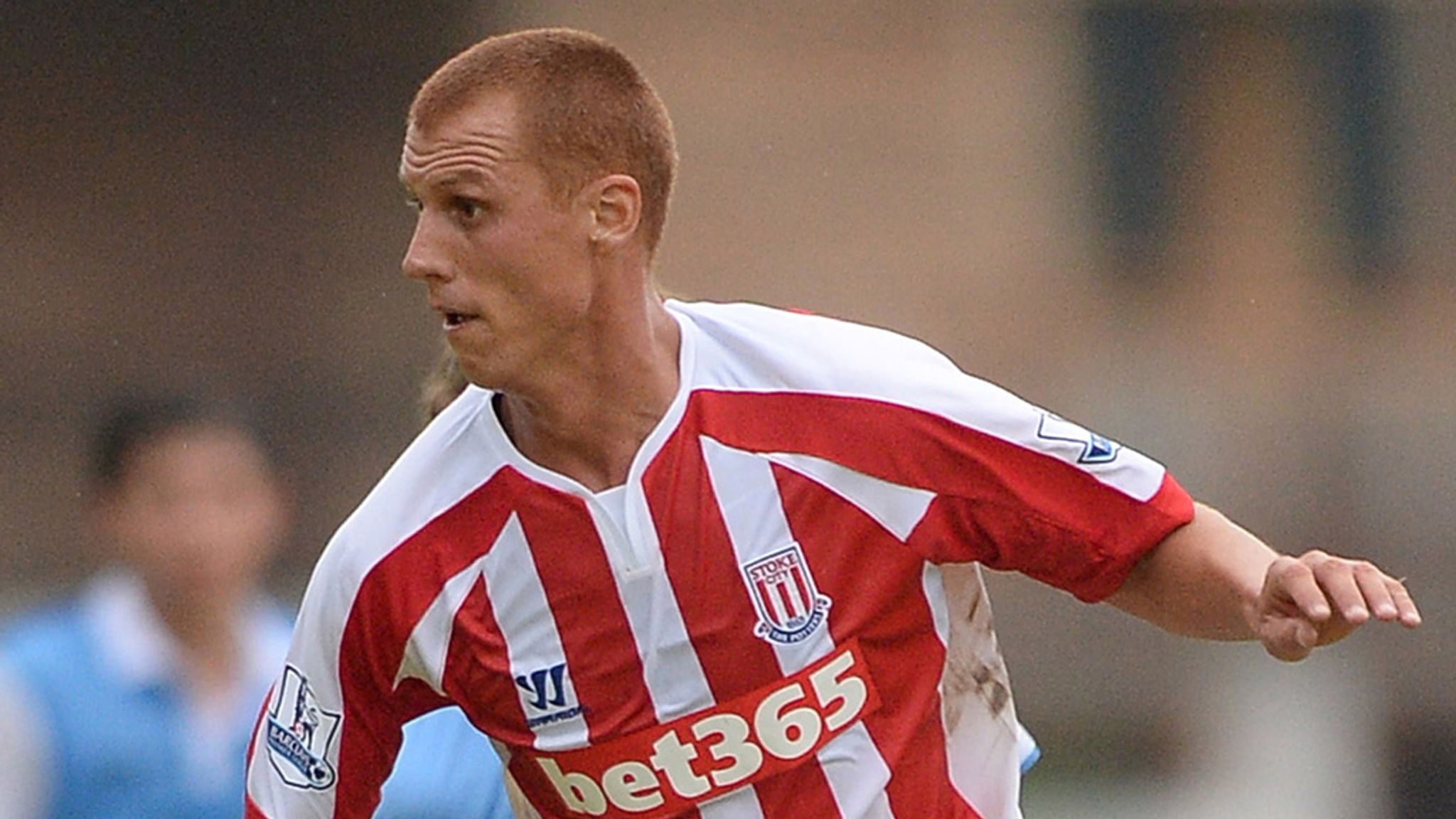 Premier League: Stoke midfielder Steve Sidwell set for six weeks on ...