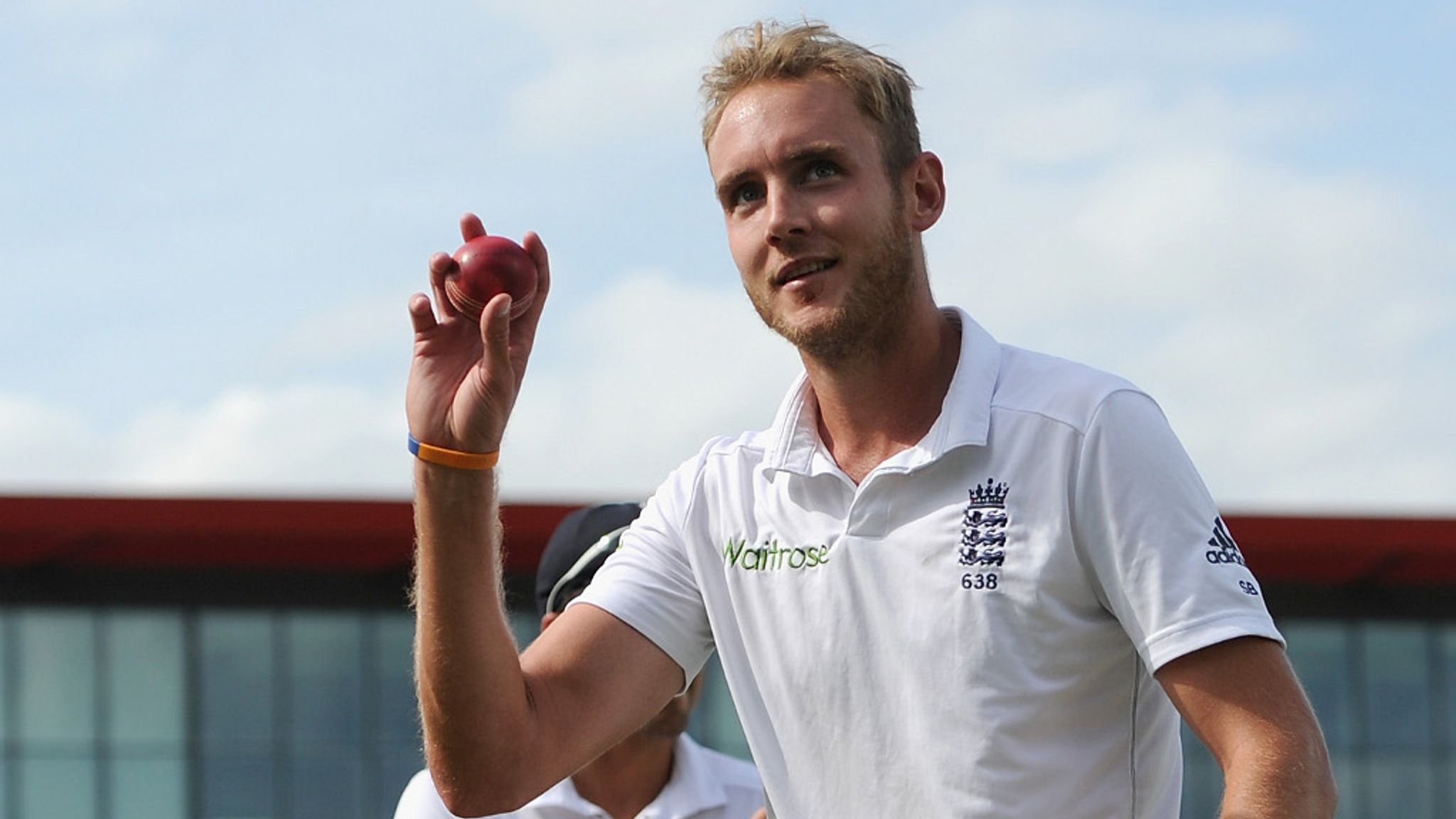 England paceman Stuart Broad set to have knee surgery after India Test ...