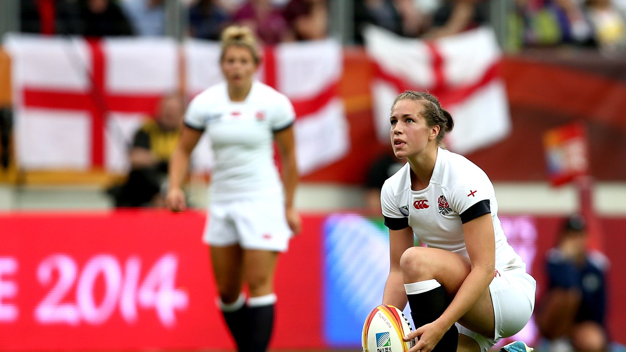 England World Cup winner Emily Scarratt wins Rugby Union Writers' Club ...
