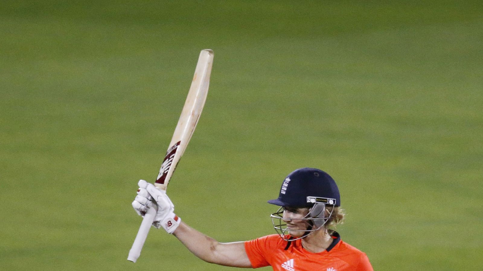 Charlotte Edwards in the runs as England Women win at Chelmsford ...