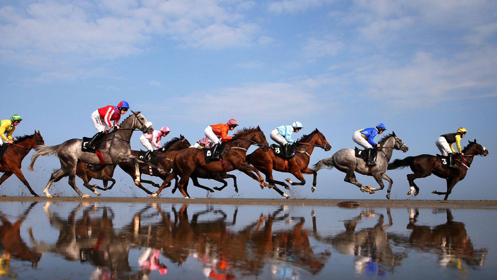 A review of the action from Laytown | Racing News | Sky Sports