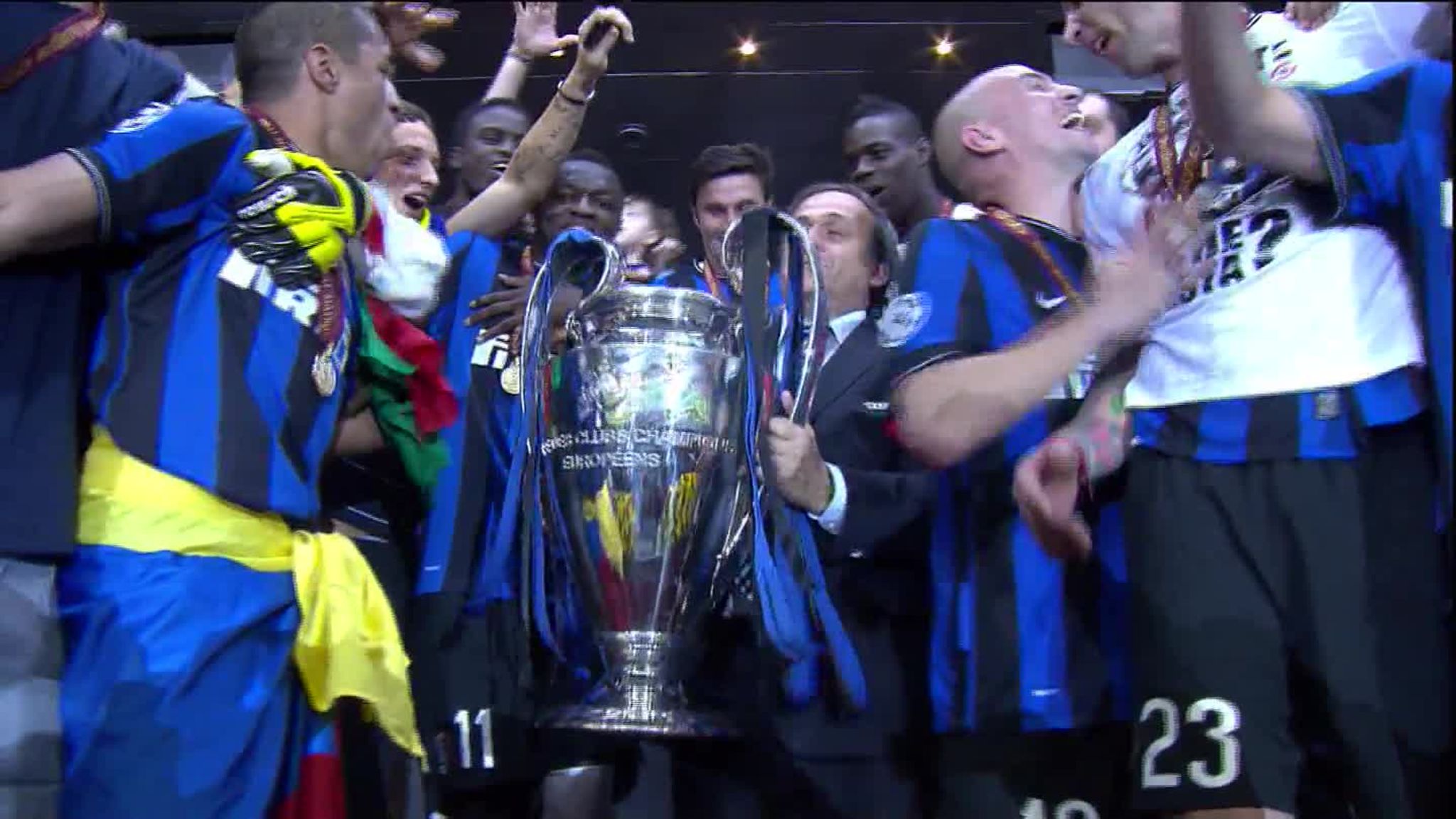 Treble winners: Barcelona's 2015 team emulate the super seven ...