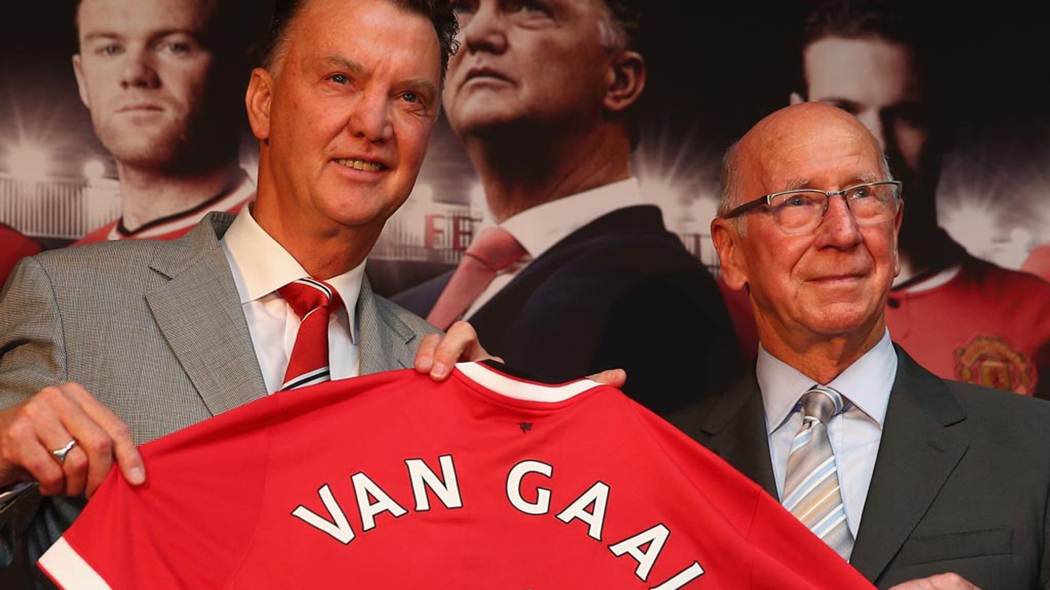 Louis van Gaal backed for Manchester United success by Sir Bobby ...