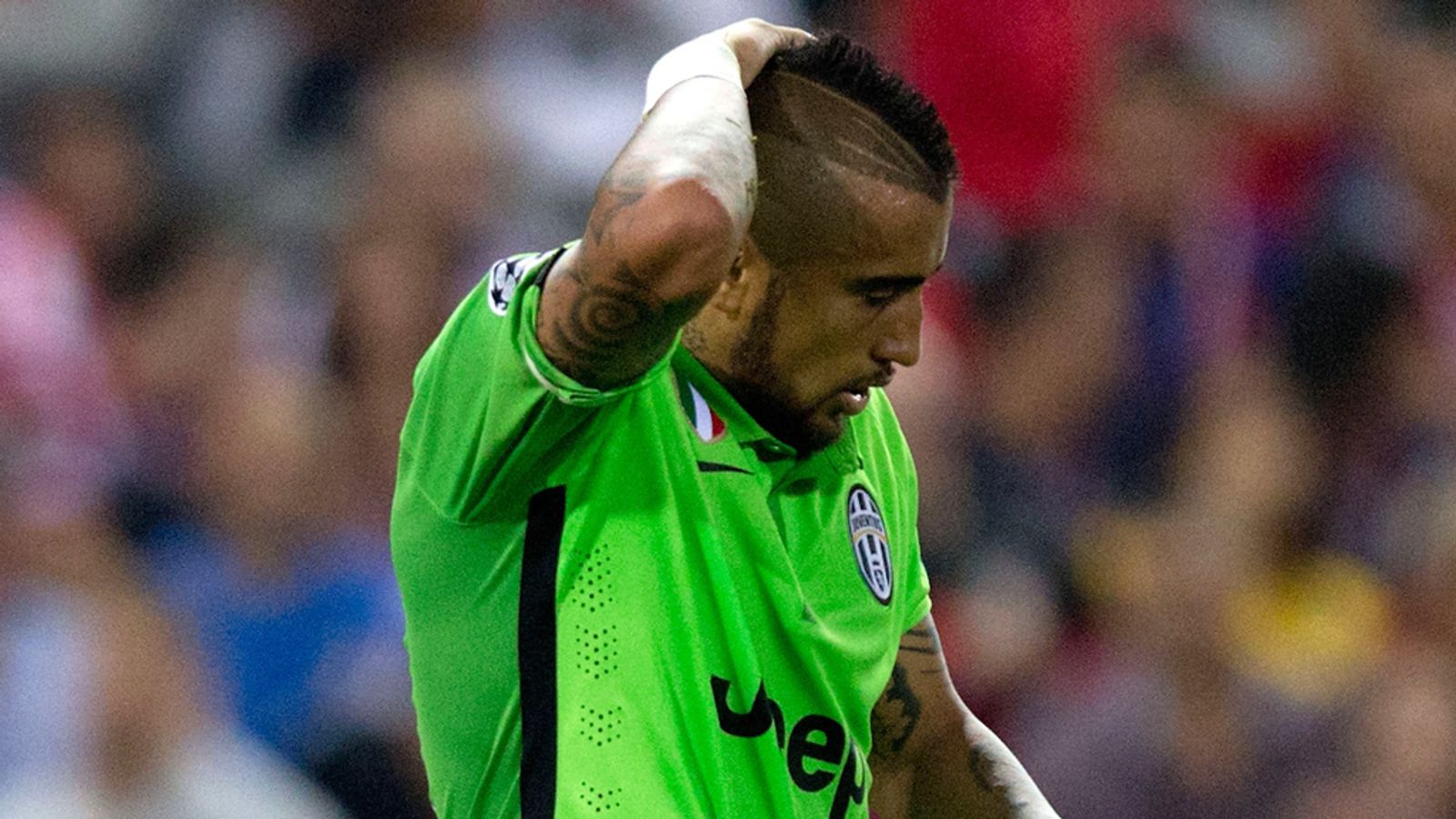 Transfer news: Arturo Vidal remains fully committed to Juventus ...