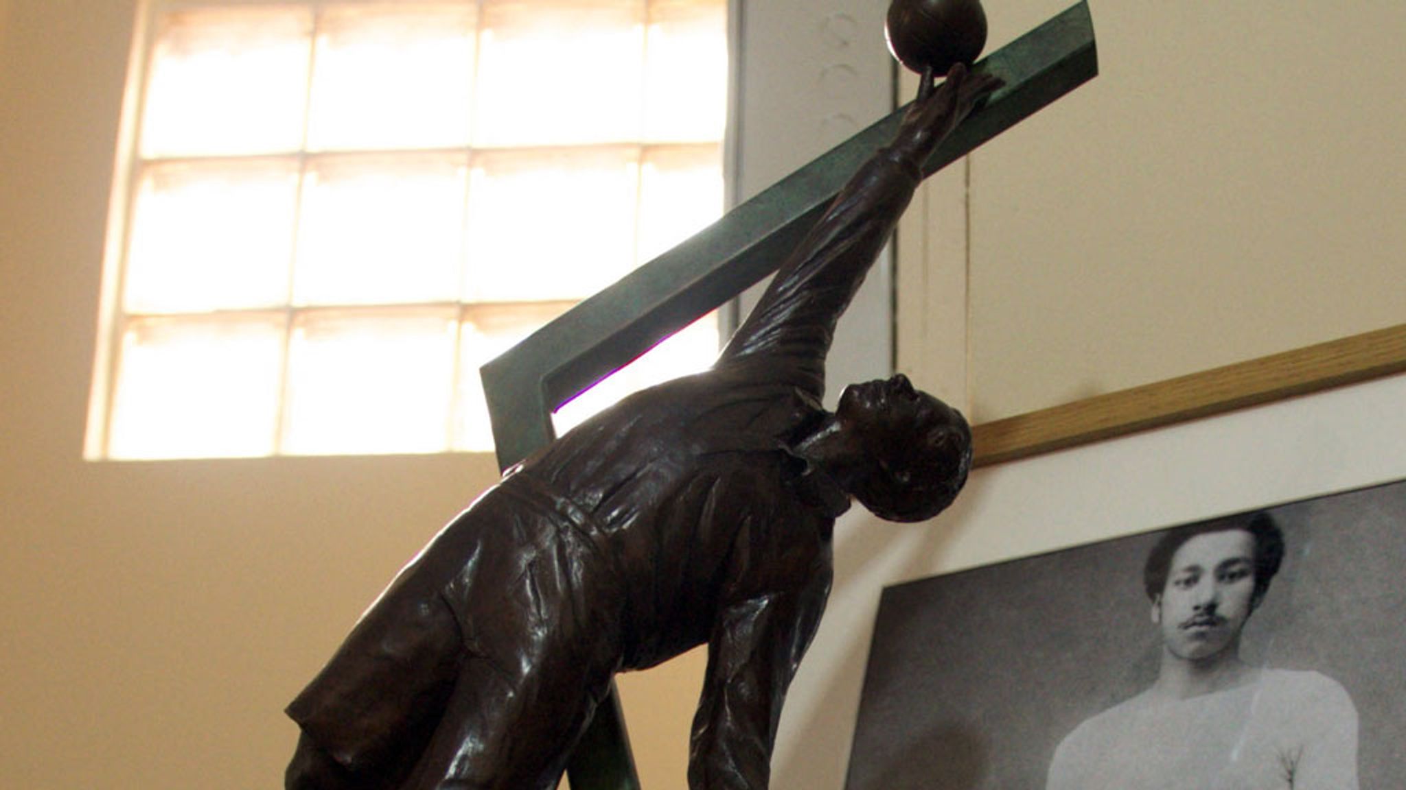Statue of goalkeeper Arthur Wharton is unveiled at St George's Park ...