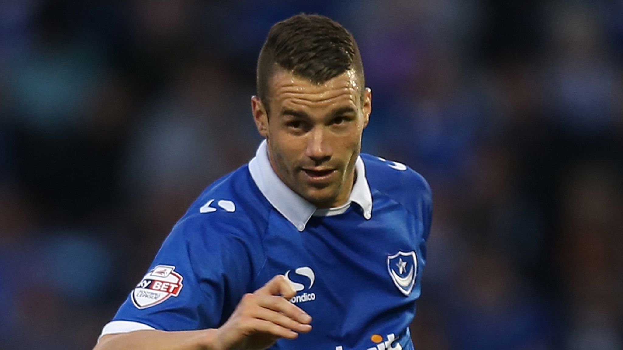 James Dunne joins Dagenham & Redbridge on loan from Portsmouth ...