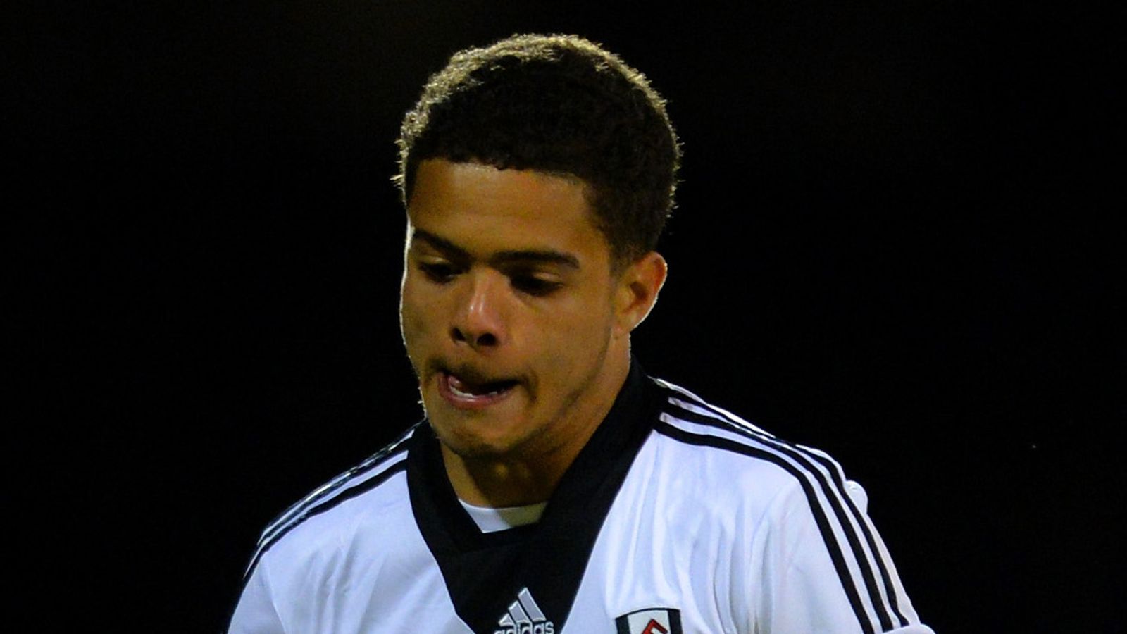 Passley extends Portsmouth stay | Football News | Sky Sports