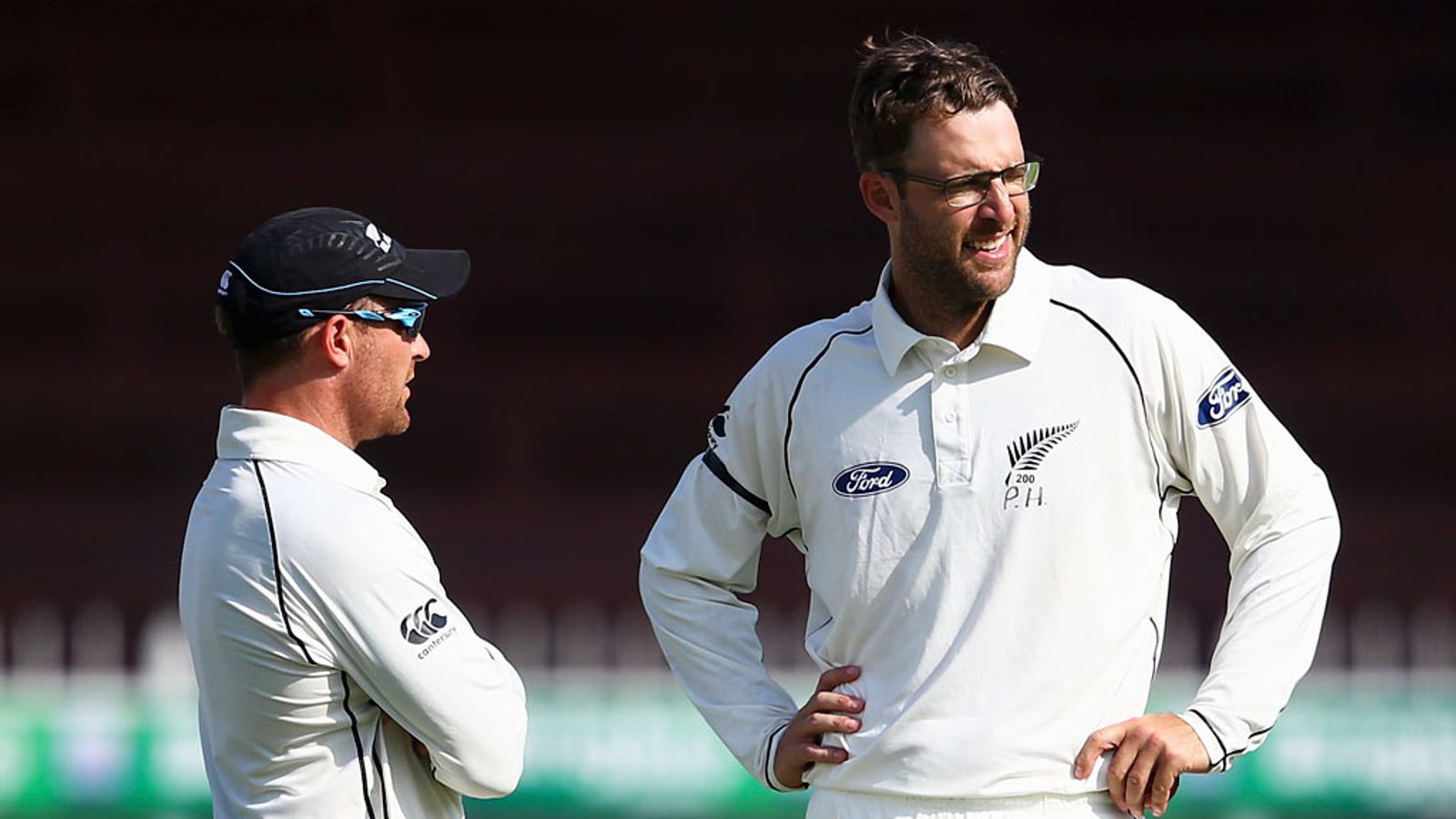 New Zealand's Daniel Vettori puts off decision about Test future ...