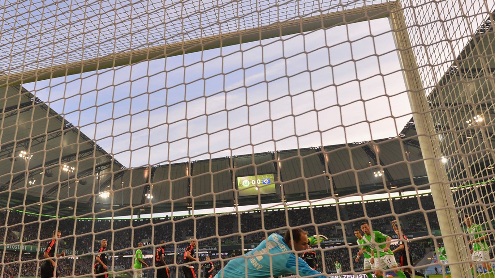 German Bundesliga: Wolfsburg close on Bayern with 2-0 win over Hamburg ...