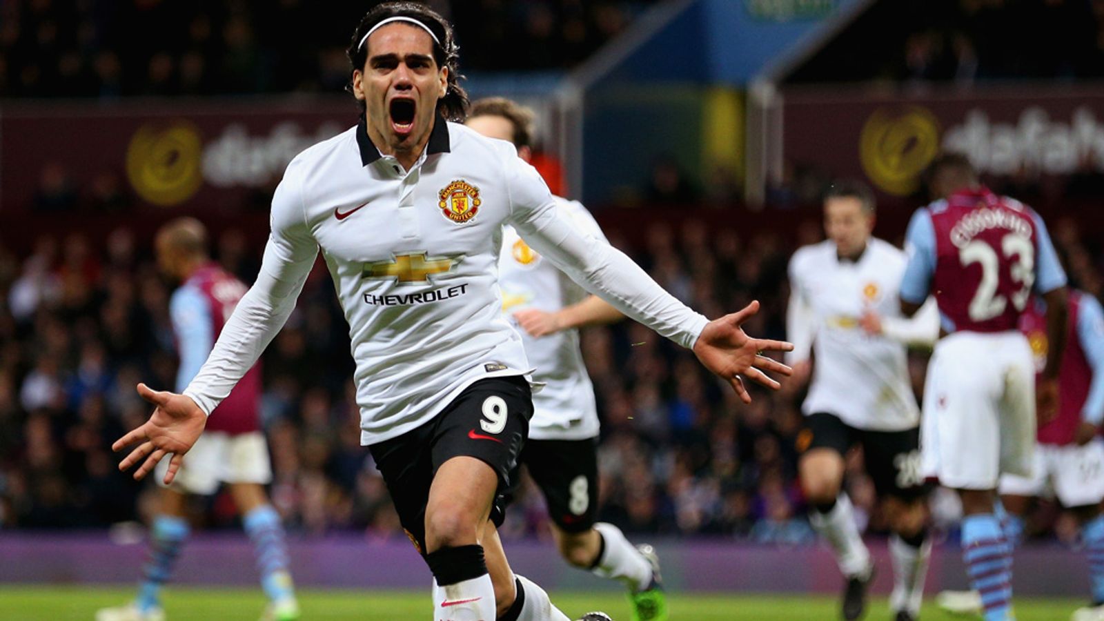Martin Tyler's stats: Youngest top scorers and home-nation success ...