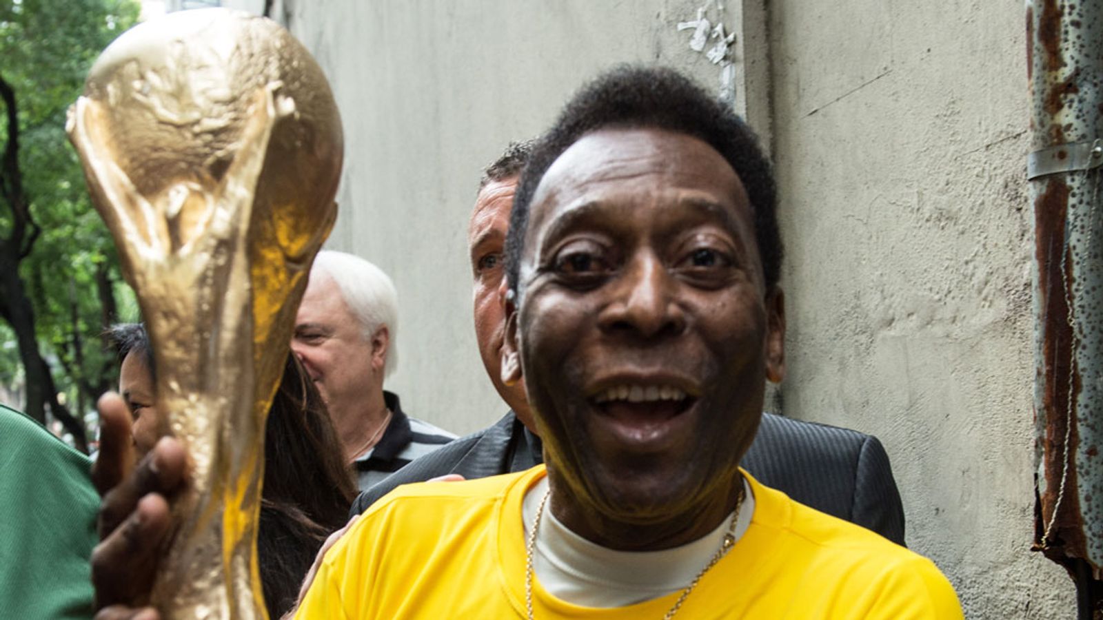 Pele back in hospital to have prostate surgery | Football News | Sky Sports