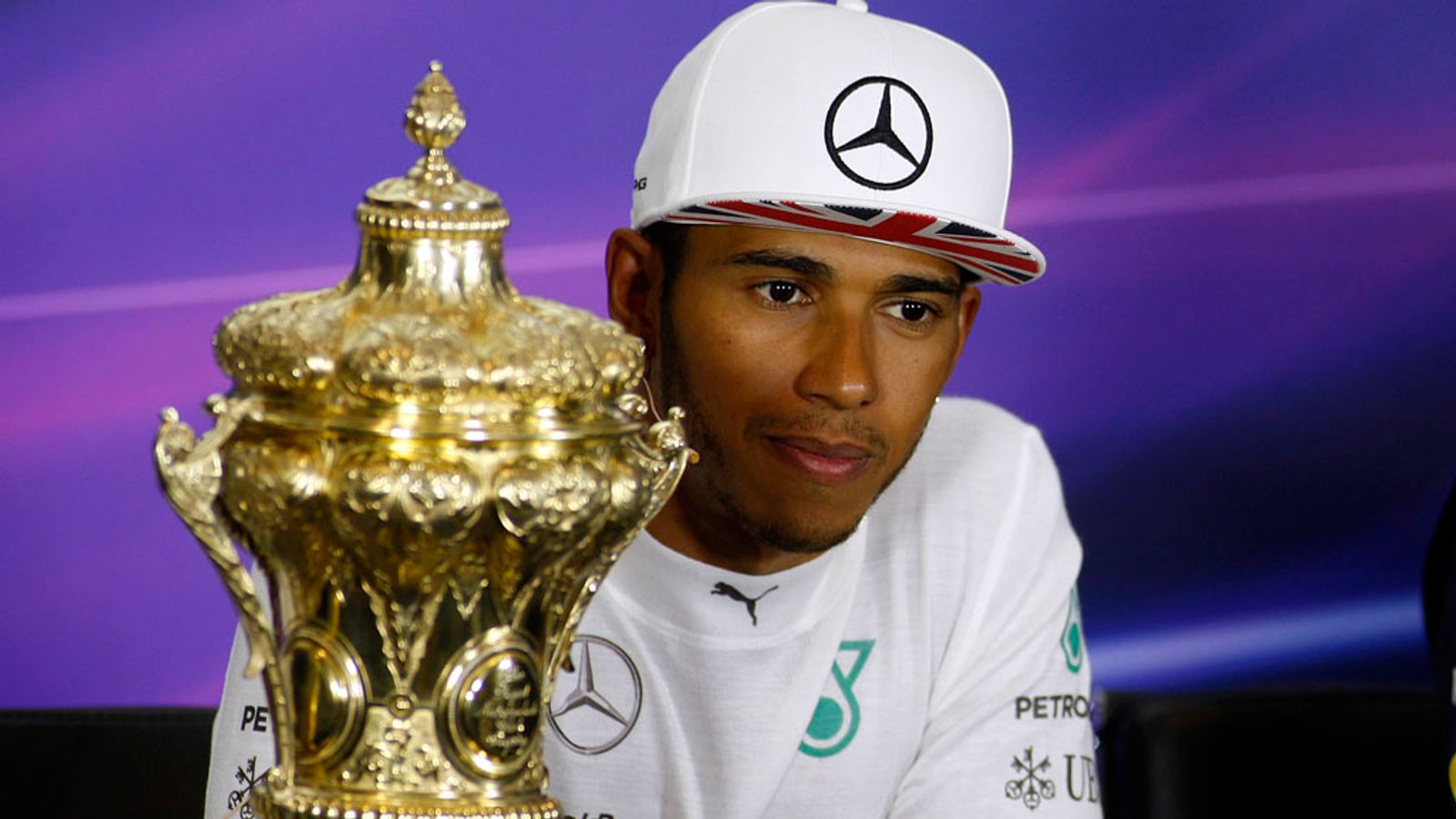Sports Personality of the Year: Lewis Hamilton wins award in Glasgow ...