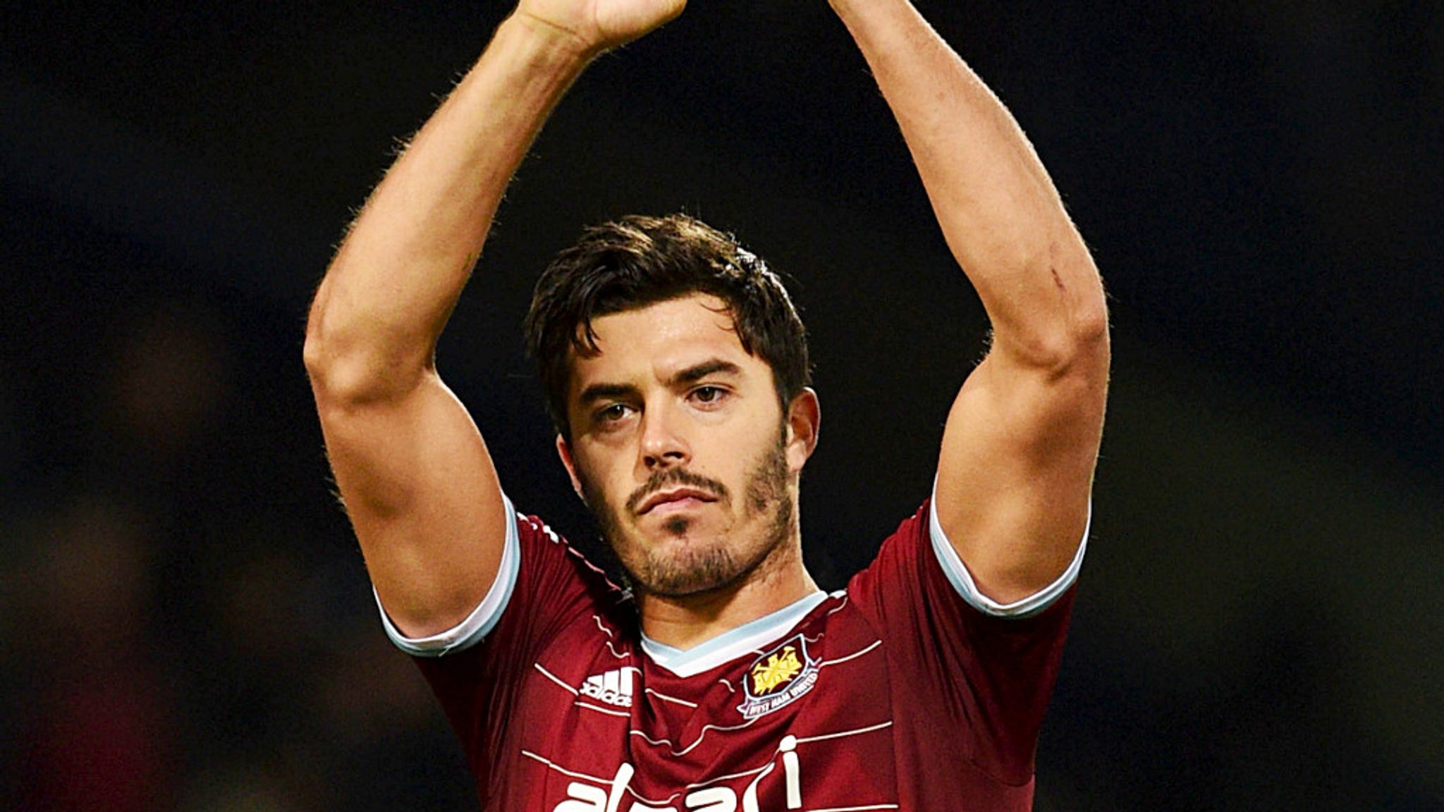 James Tomkins suffers dislocated shoulder during West Ham training | Football News | Sky Sports