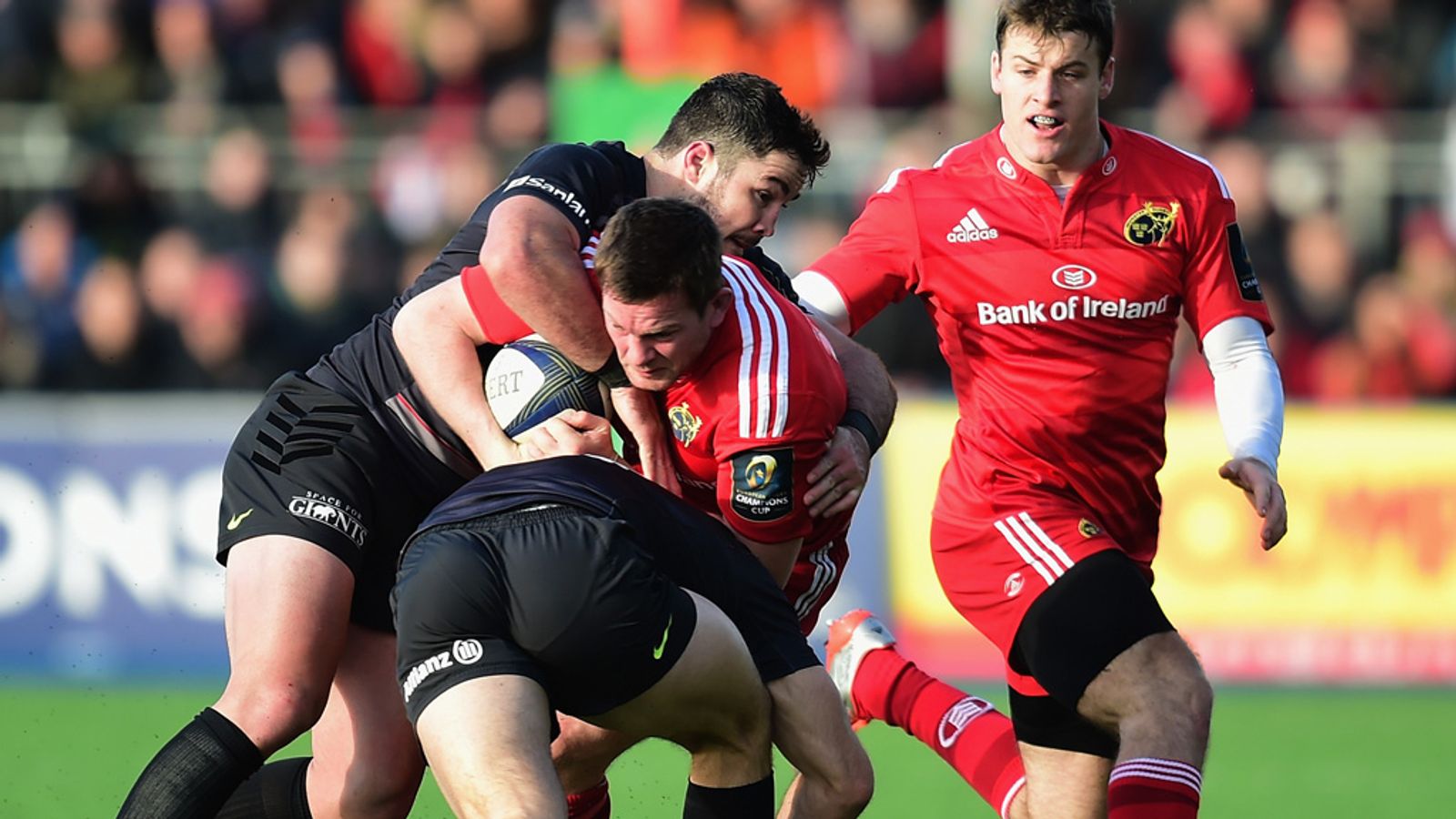 Munster centre Denis Hurley signs one-year contract extension | Rugby ...