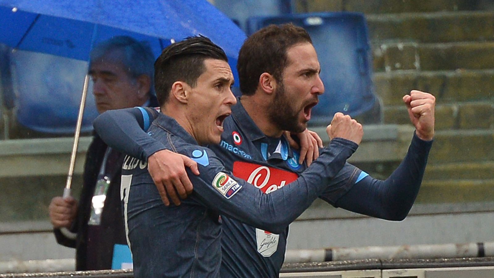 Italian Serie A: Gonzalo Higuain gives Napoli a 1-0 victory away to Lazio | Football News | Sky ...