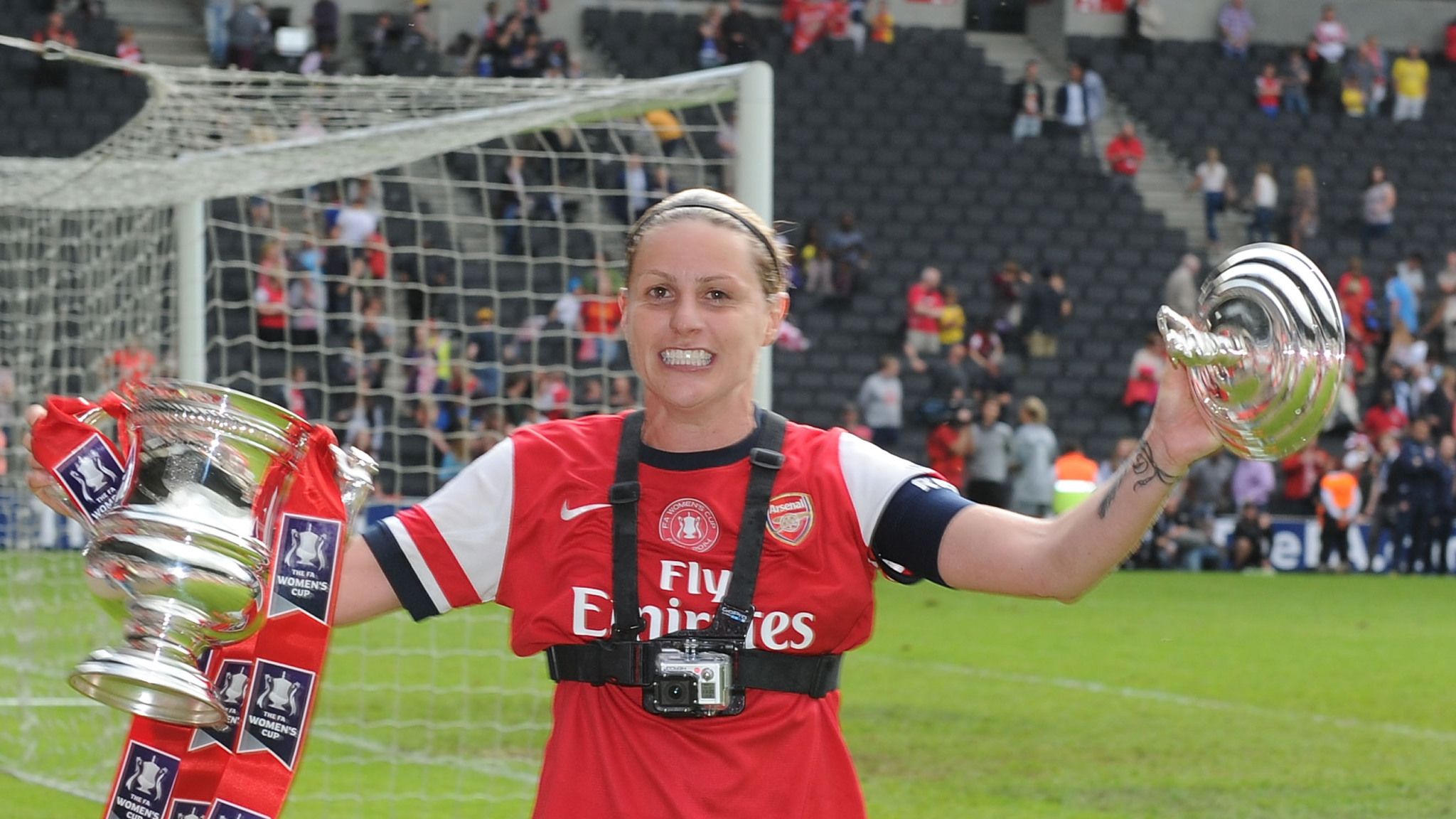England captain Kelly Smith would have slapped 'twirl' interviewer ...