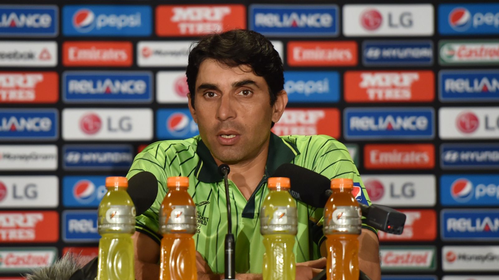 World Cup Misbah Ul Haq Encourages Struggling Pakistan To Learn From