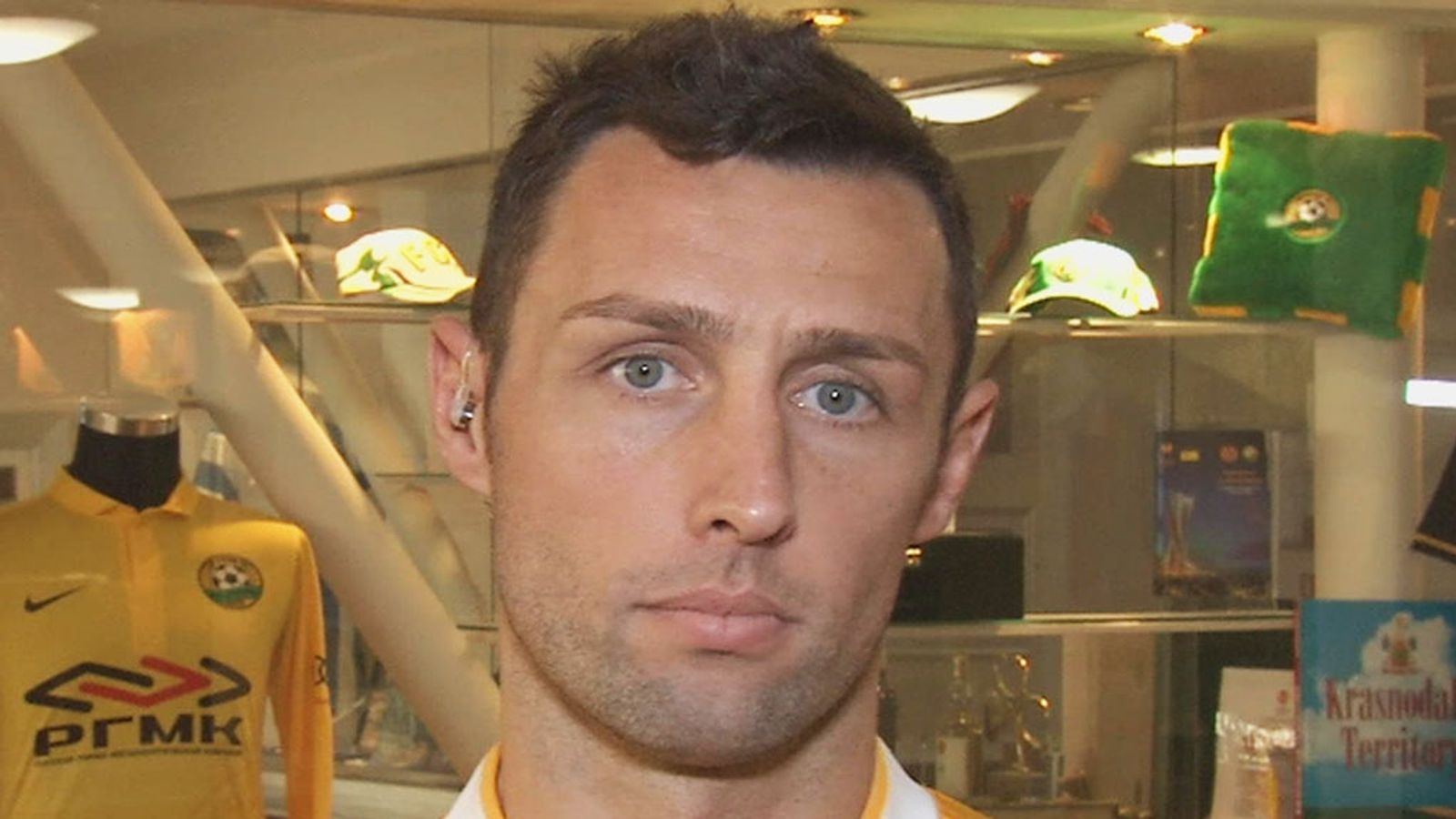 Former Celtic striker Scott McDonald rejoins Motherwell | Football News ...