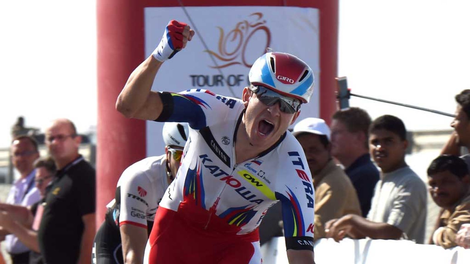 Alexander Kristoff sprints to victory on Tour of Oman stage three ...