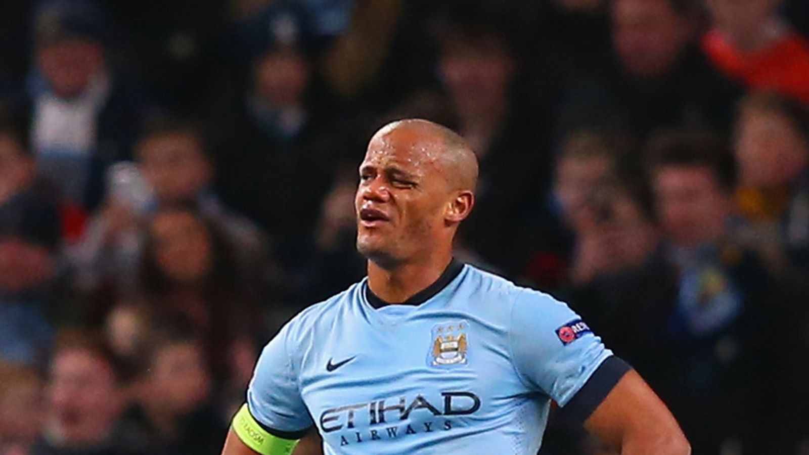 Manchester City boss Manuel Pellegrini backs captain Vincent Kompany ...