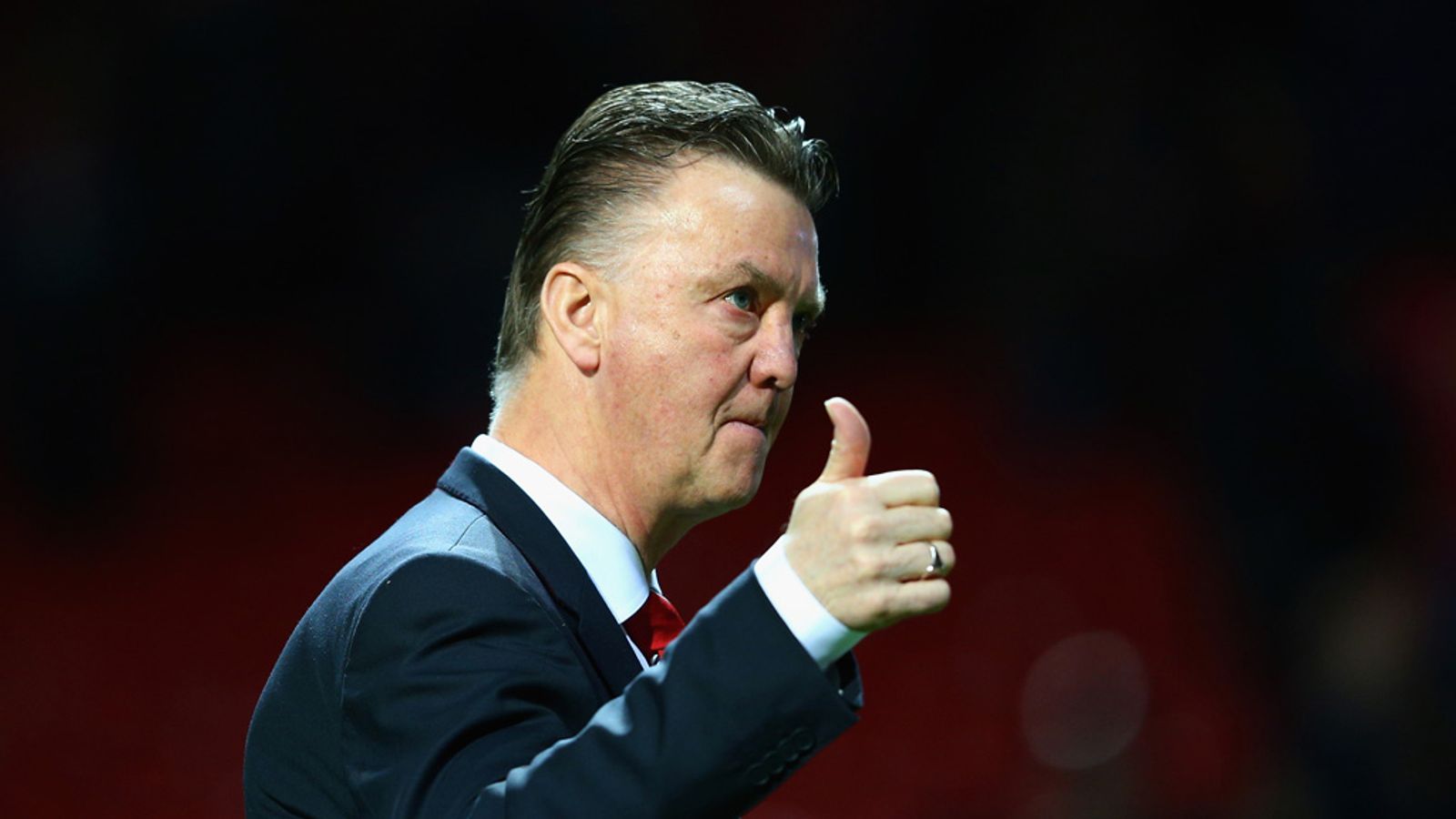 Manchester United boss Louis van Gaal targets 2016 Premier League title ...