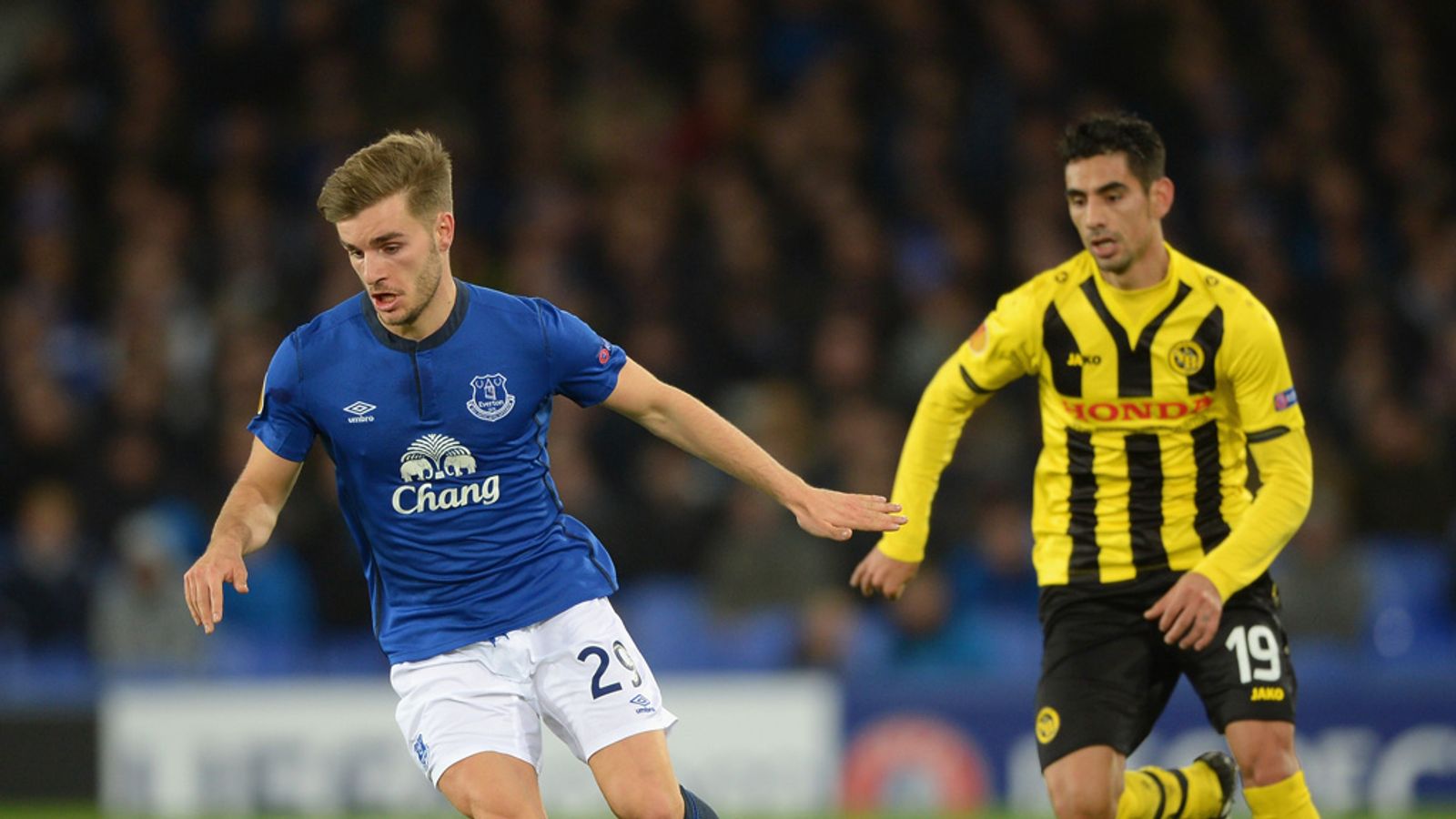 Everton cruise into the Europa League last 16 after 3-1 victory over ...