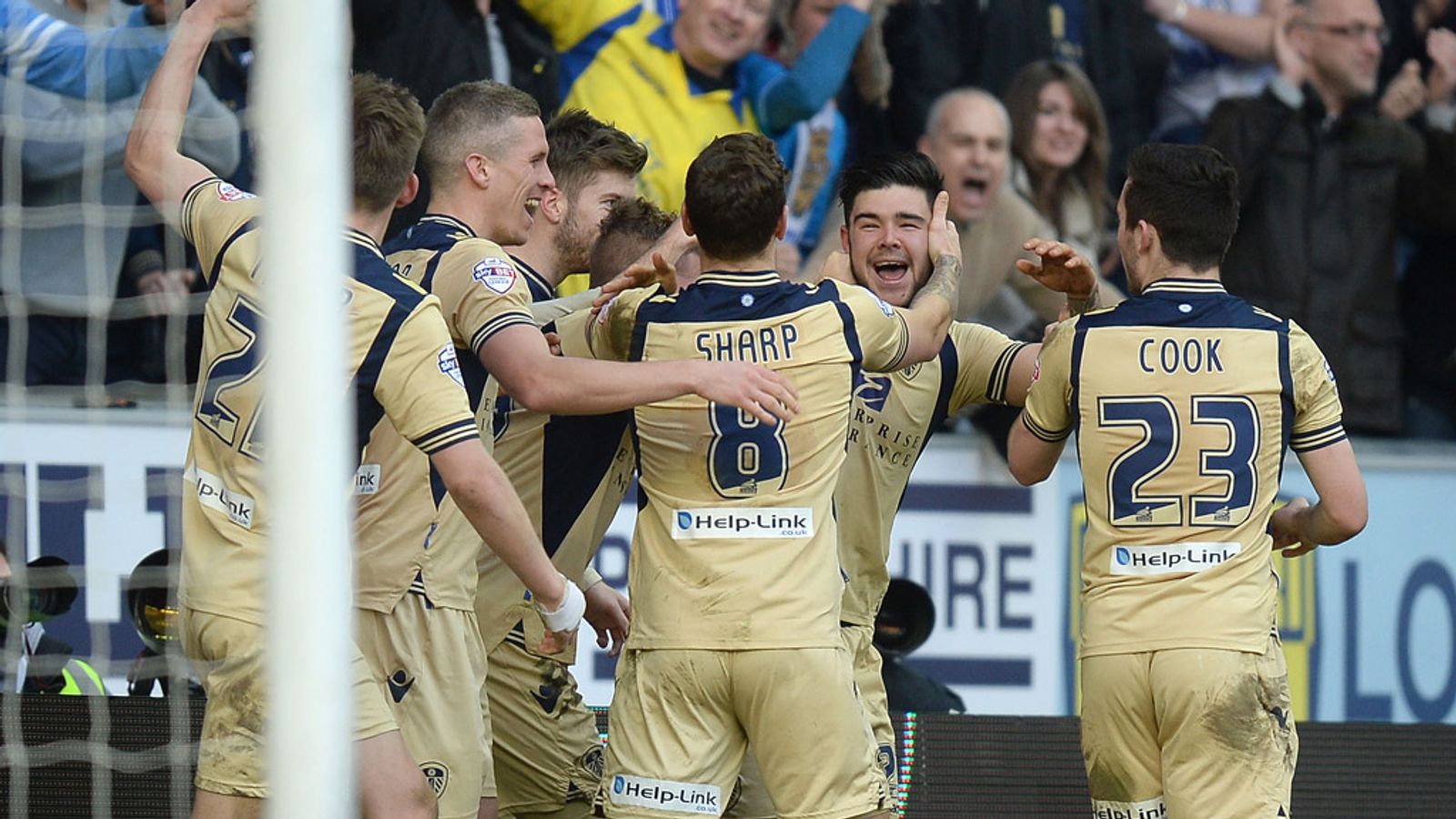 Luke parks himself at Leeds | Football News | Sky Sports