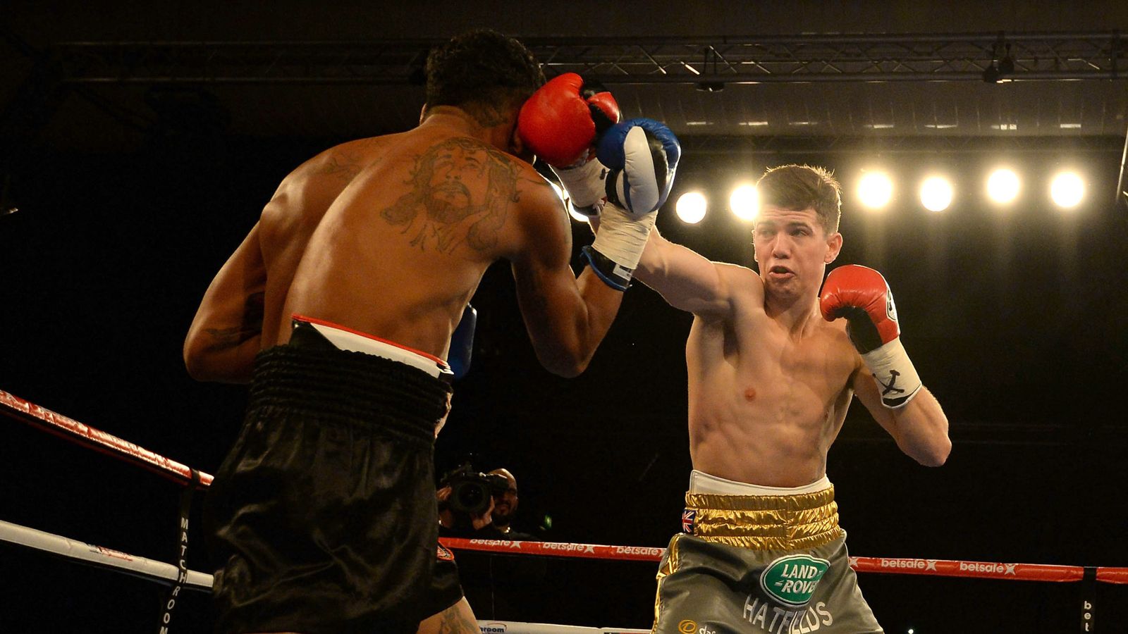 Luke Campbell swiftly halts Levis Morales in front of hometown fans ...
