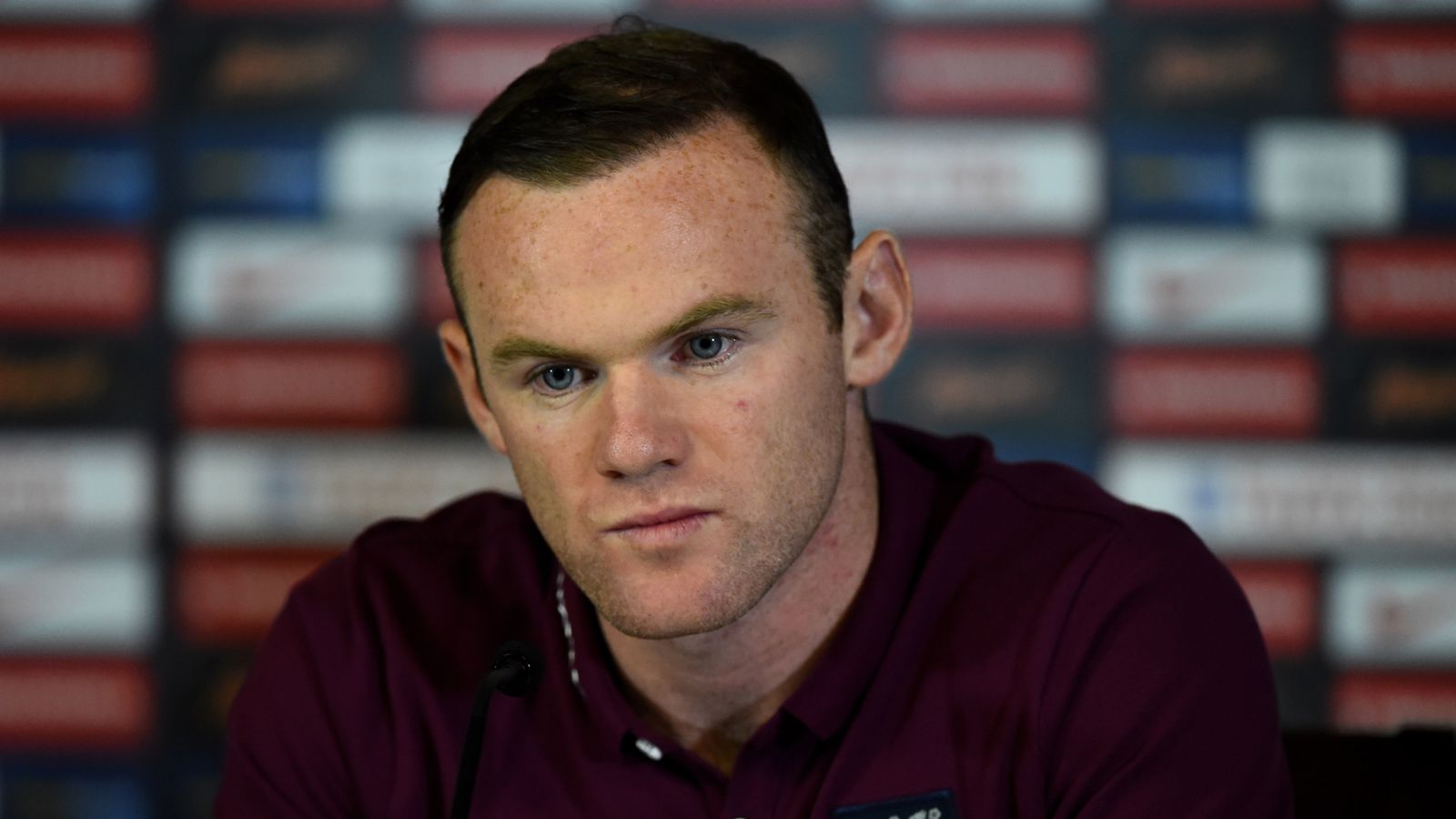 Rooney unfazed about breaking Charlton's England record | Football News ...