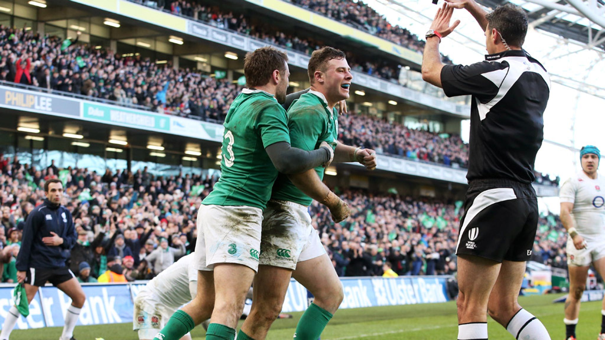 Ireland beat England in Six Nations to stay on course for Grand Slam ...
