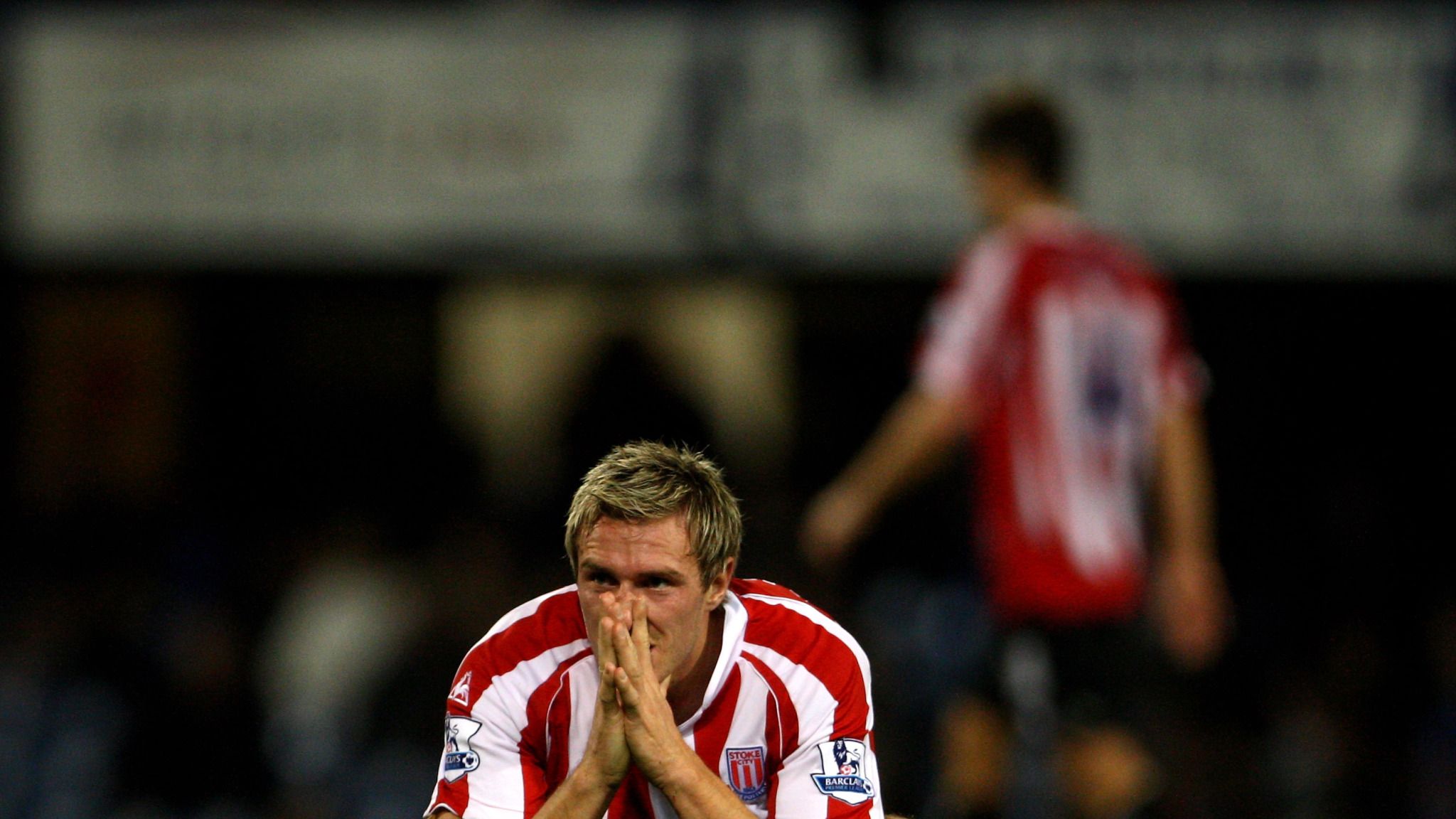 Bizarre footballer injuries: from Steve Morrow to Alessandro Nesta ...