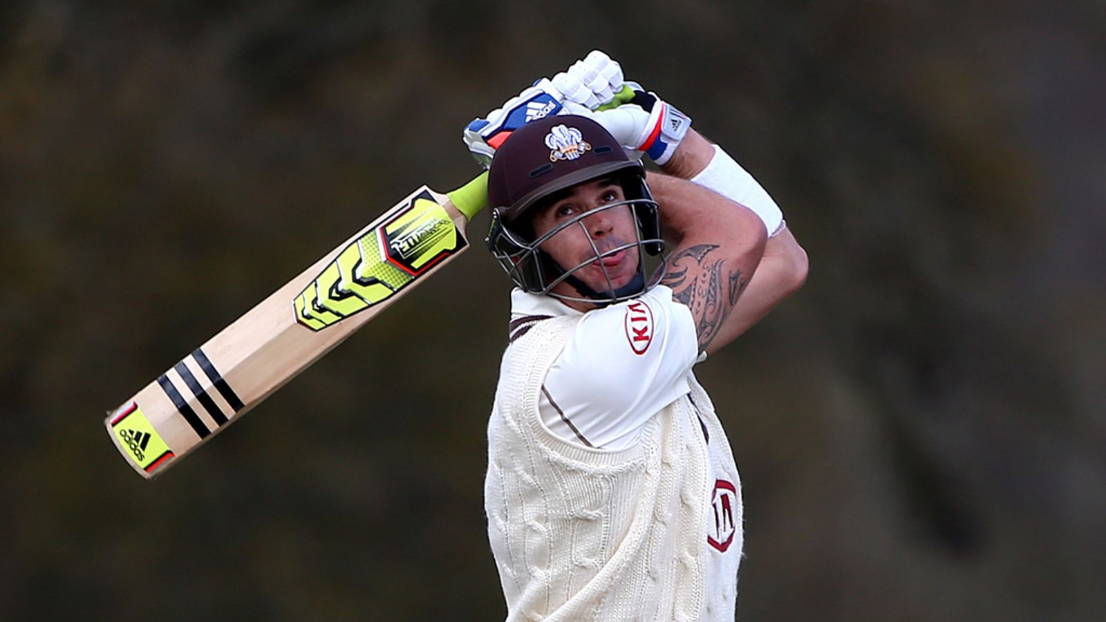 Kevin Pietersen out for 19 as Surrey bat first against Glamorgan ...