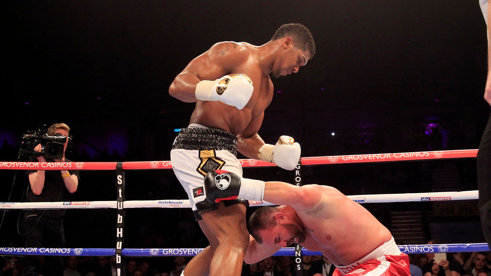 Anthony Joshua blasts Jason Gavern away in his comeback fight | Boxing ...
