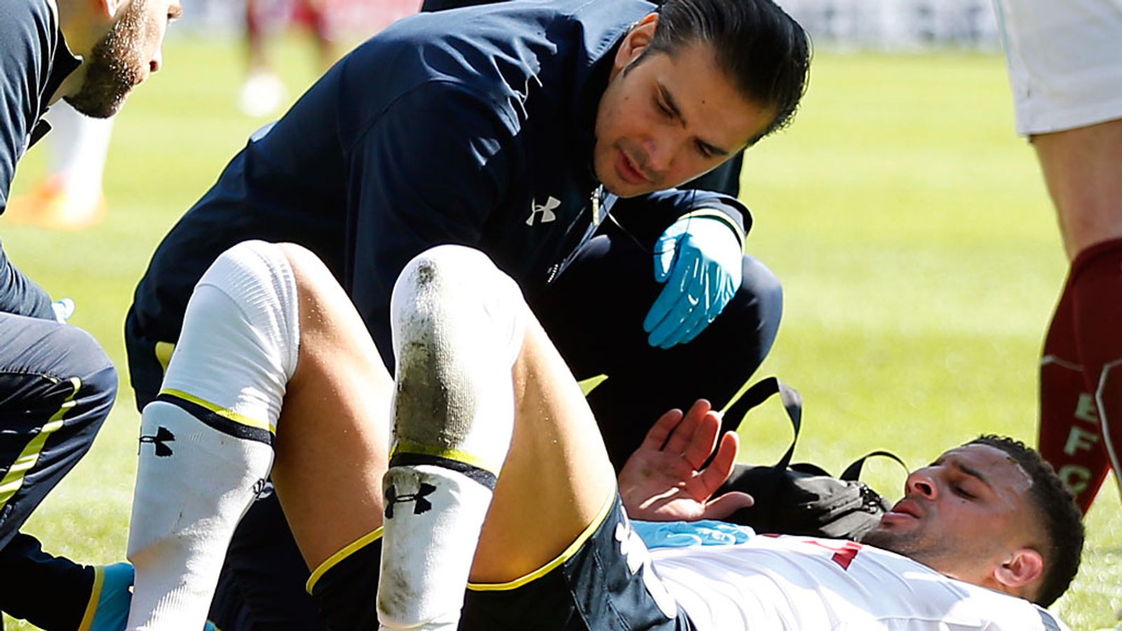 Kyle Walker injury not serious, believes Tottenham manager Mauricio ...