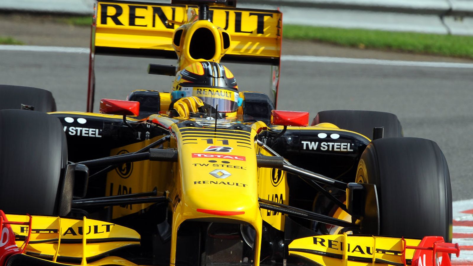 Toro Rossos could be rebranded in Renault-themed yellow livery | F1 News