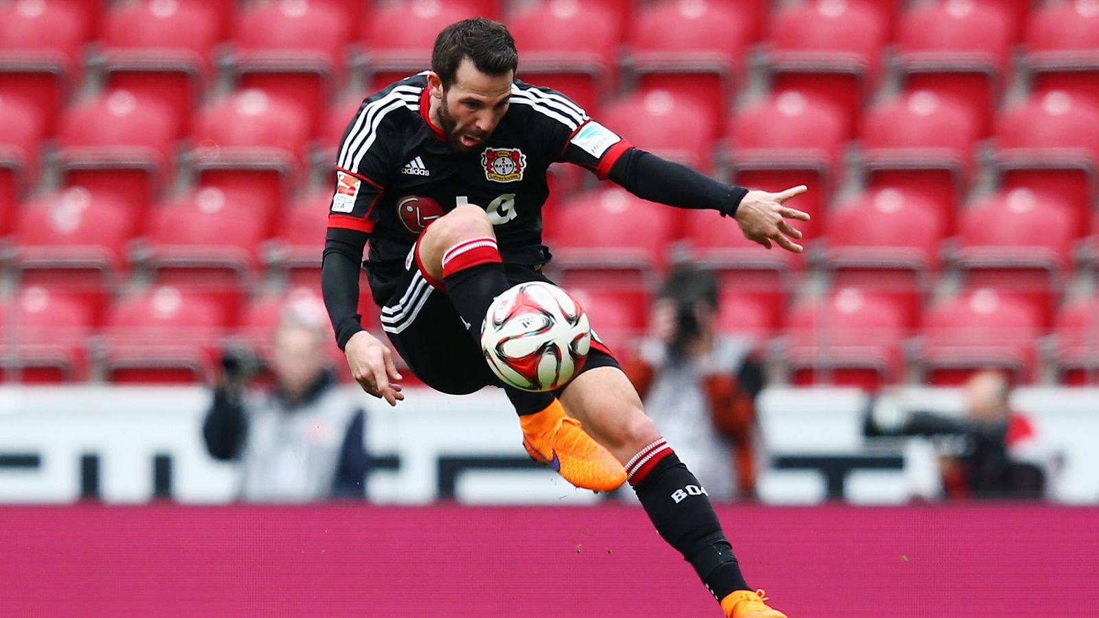 Borussia Dortmund sign Gonzalo Castro as they begin life without Jurgen ...